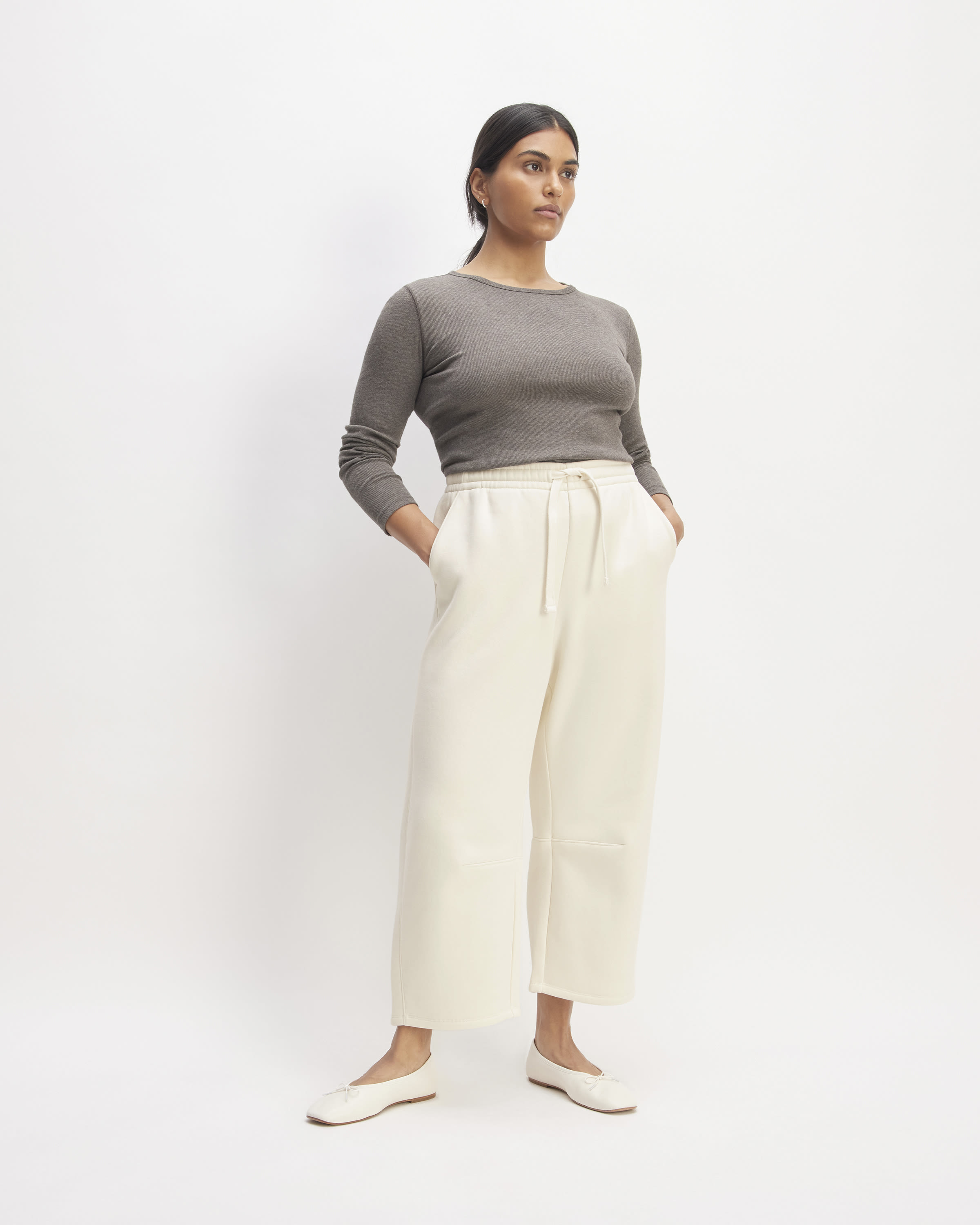 The ReTrack Barrel Sweatpant Bone – Everlane