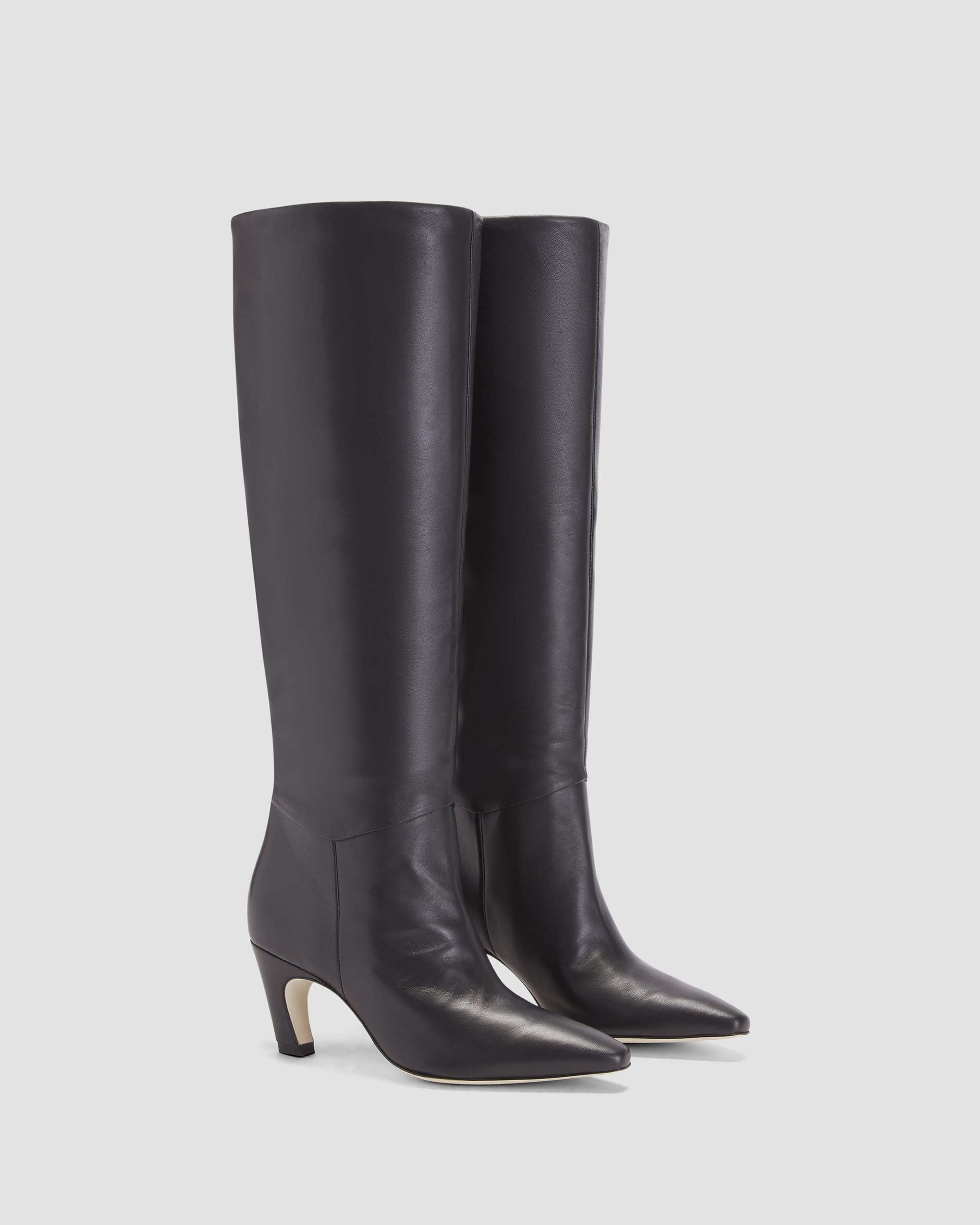 The Knee-High Banana Heel Boot Black – Everlane
