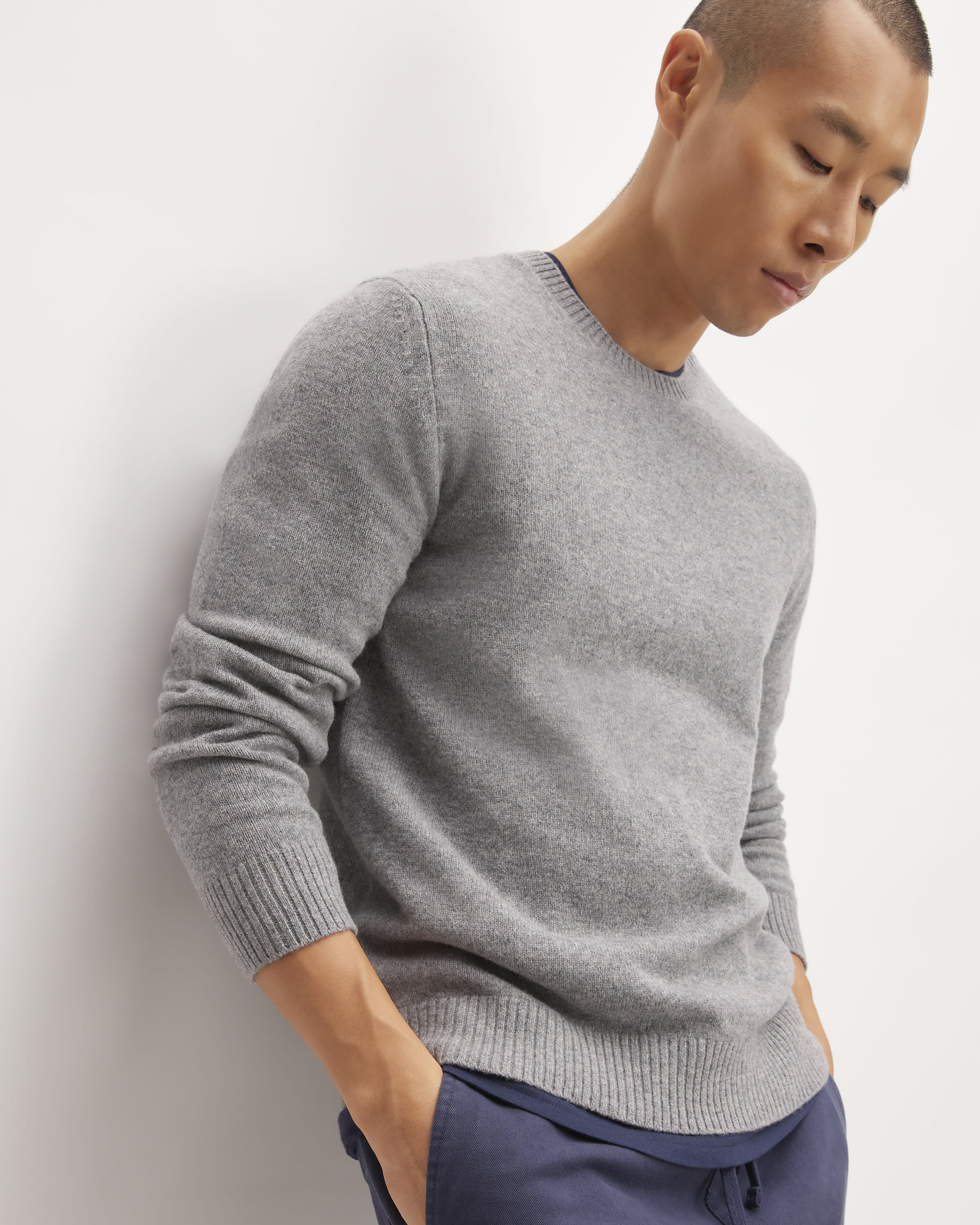 The Premium Merino Crew Neck Sweater Heathered Mid-Grey – Everlane