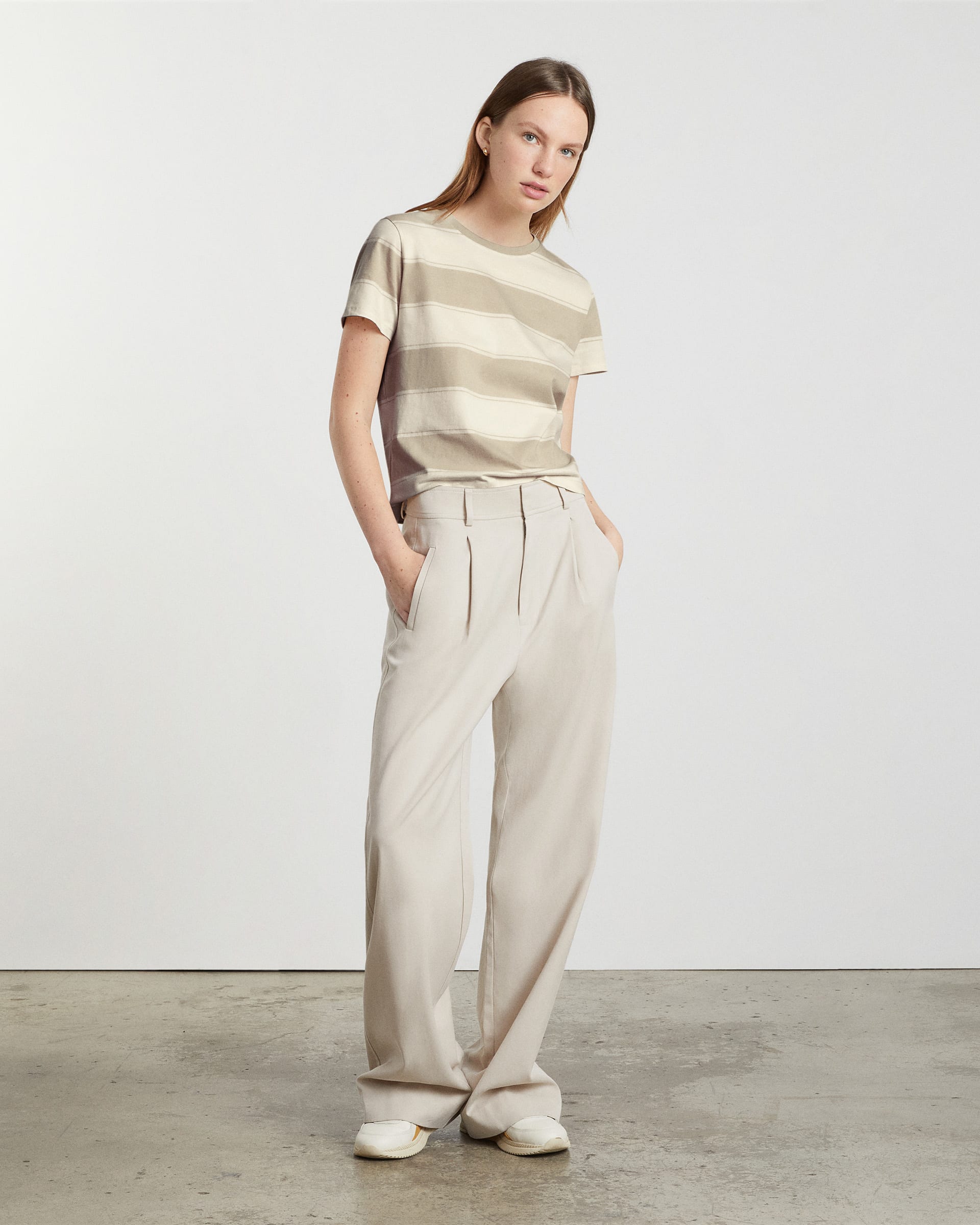 The Organic Cotton Box-Cut Tee Pale Khaki / Canvas Tan – Everlane