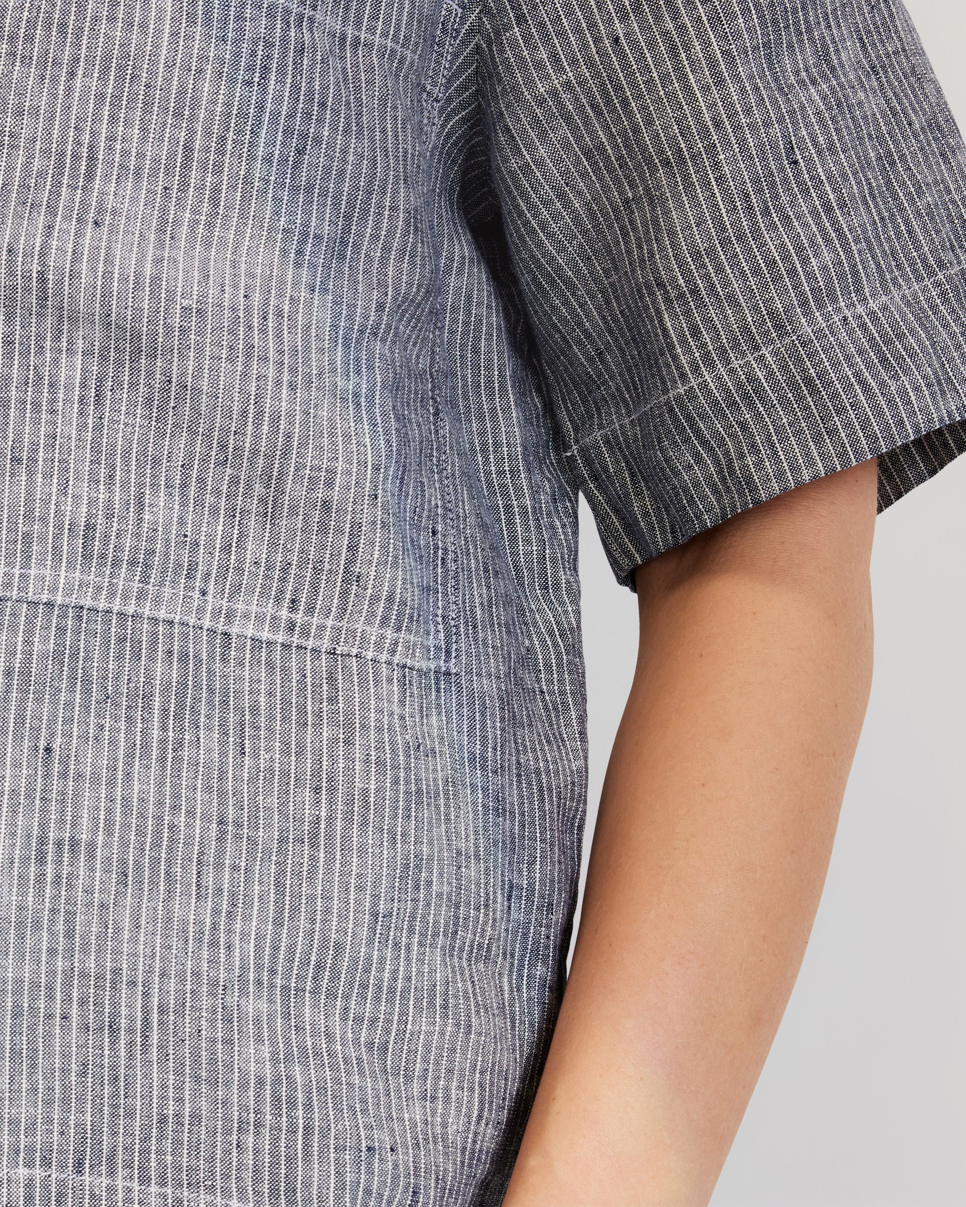 The Linen Workwear Shirt Canvas Tan / Navy – Everlane
