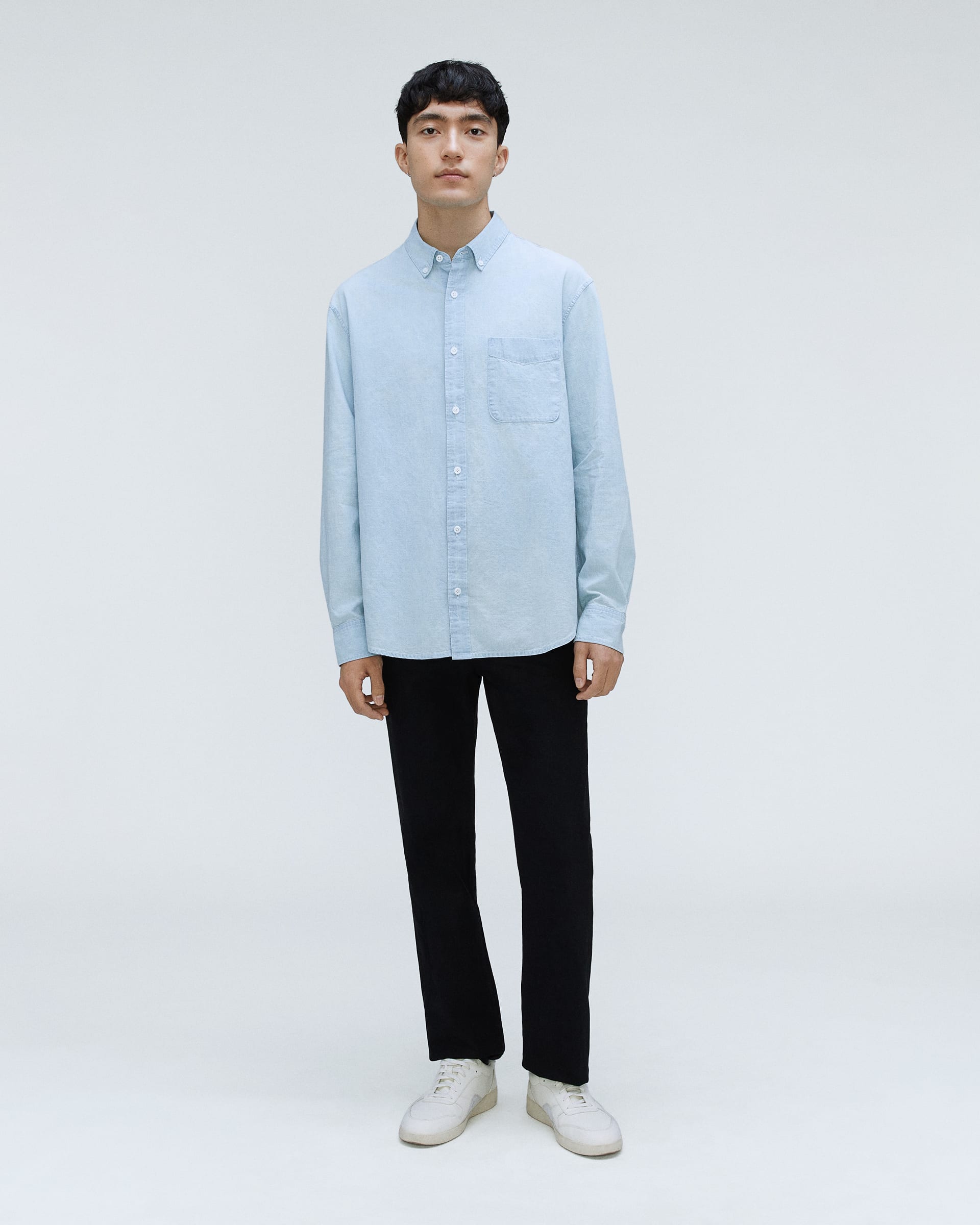 The Relaxed Organic Chambray Shirt Icy Blue – Everlane