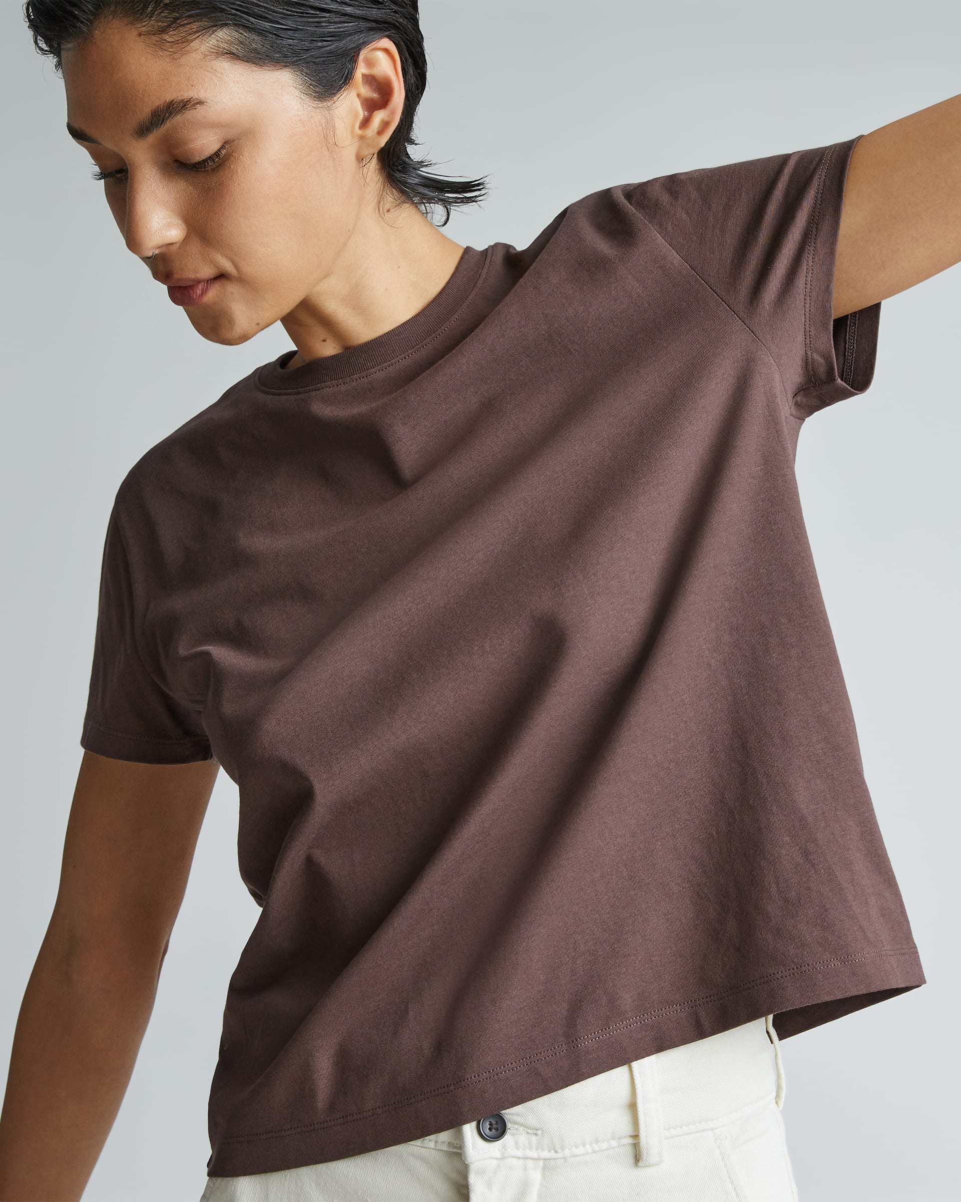 The Organic Cotton Box-Cut Tee Chocolate Brown – Everlane