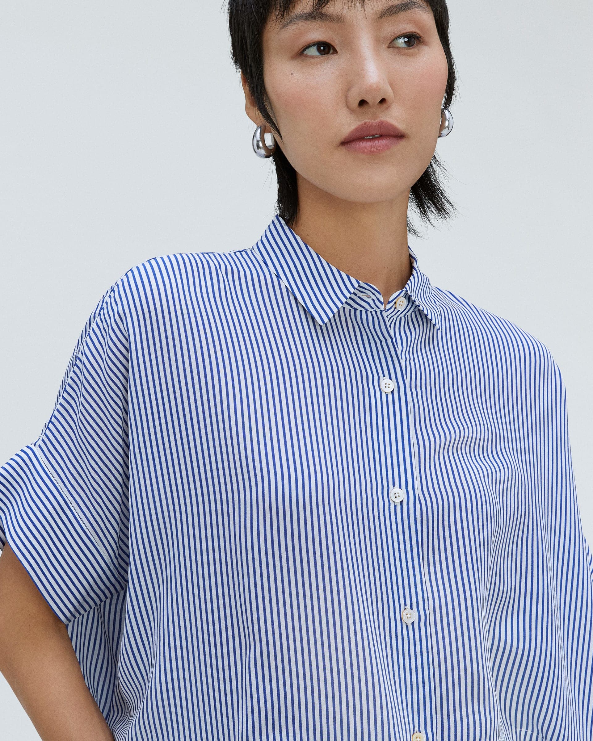 The Washable Clean Silk Short-Sleeve Square Shirt Blue / White – Everlane