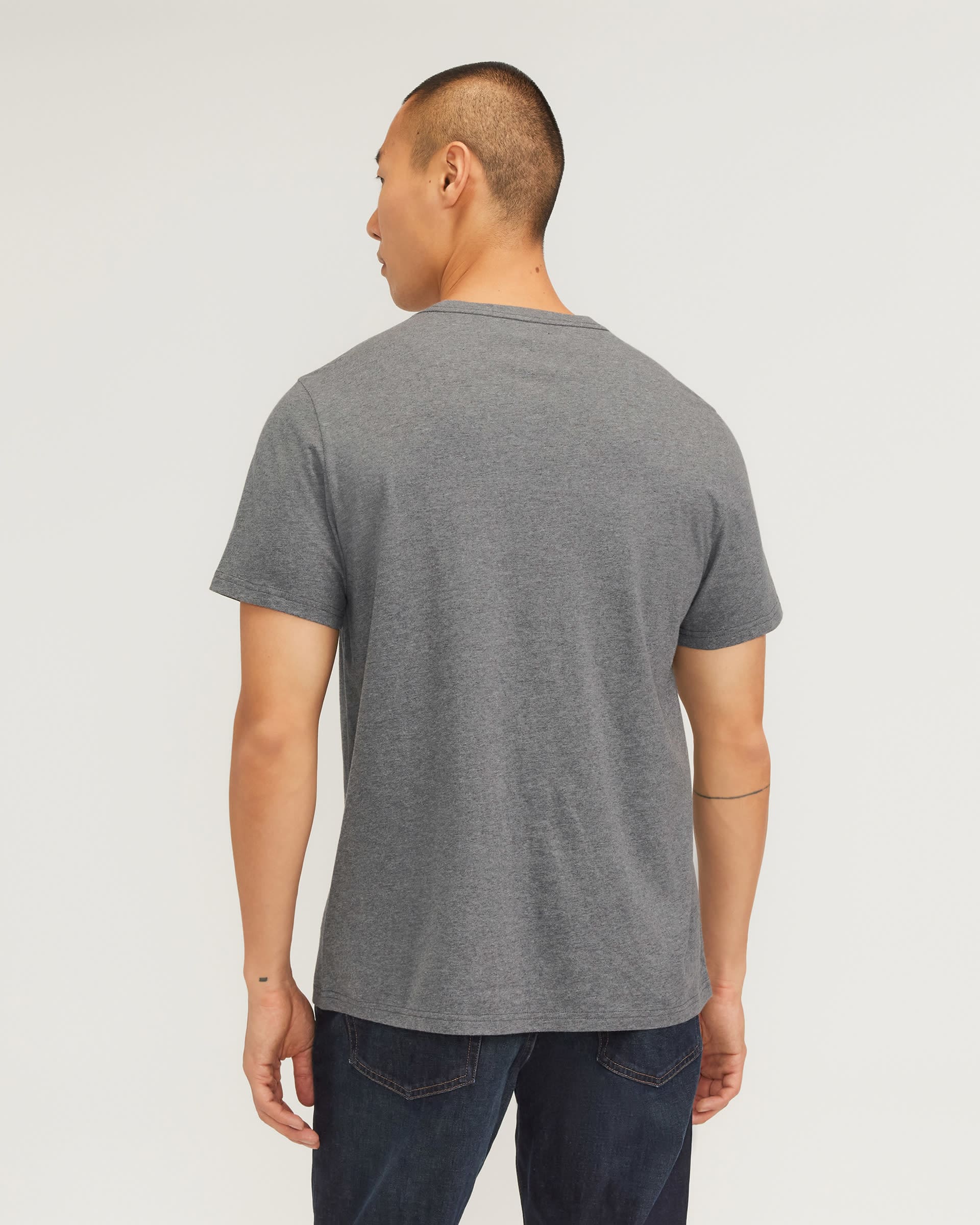 The Essential Organic Crew Heathered Charcoal – Everlane