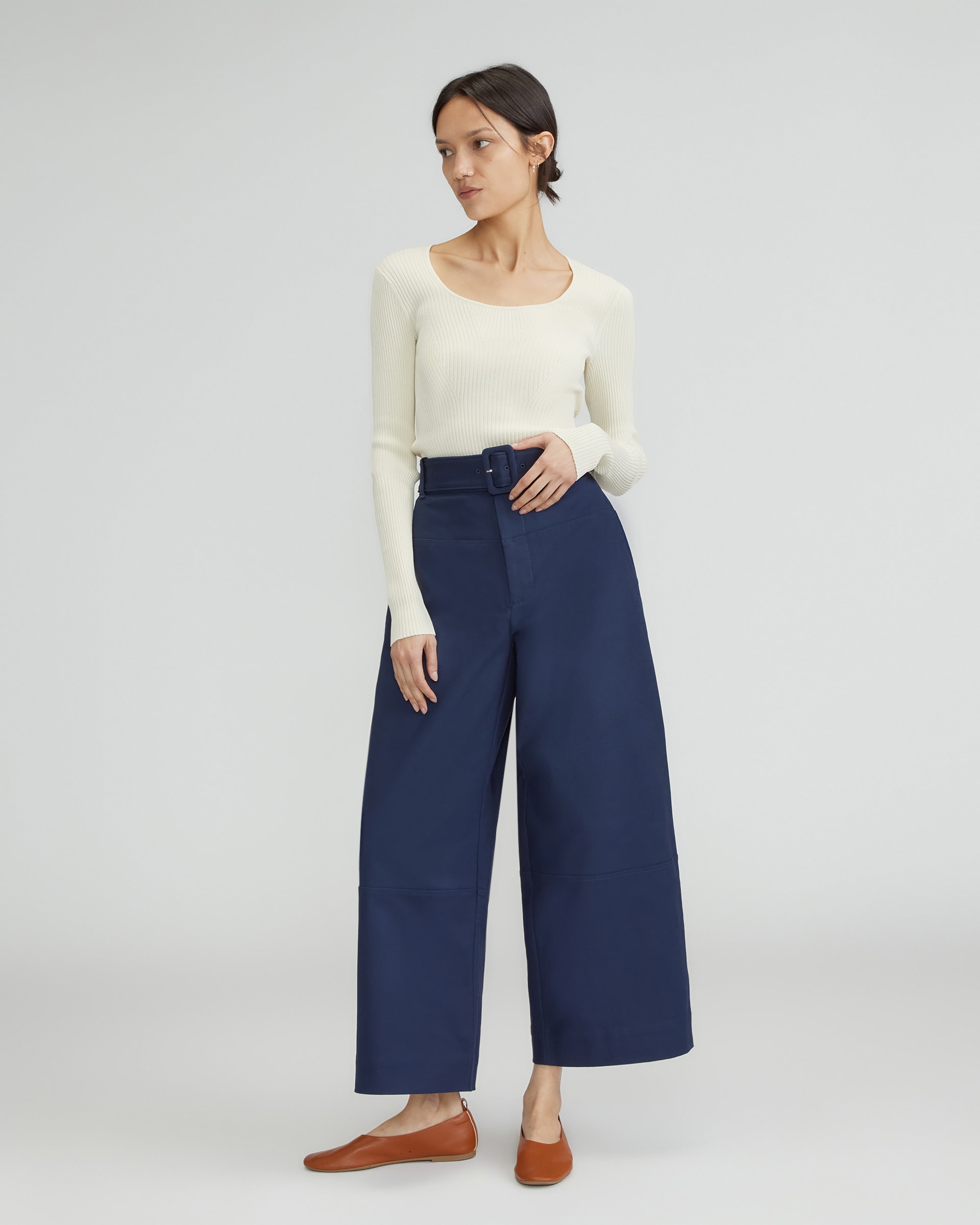 The Structured Cotton Belted Pant Navy – Everlane