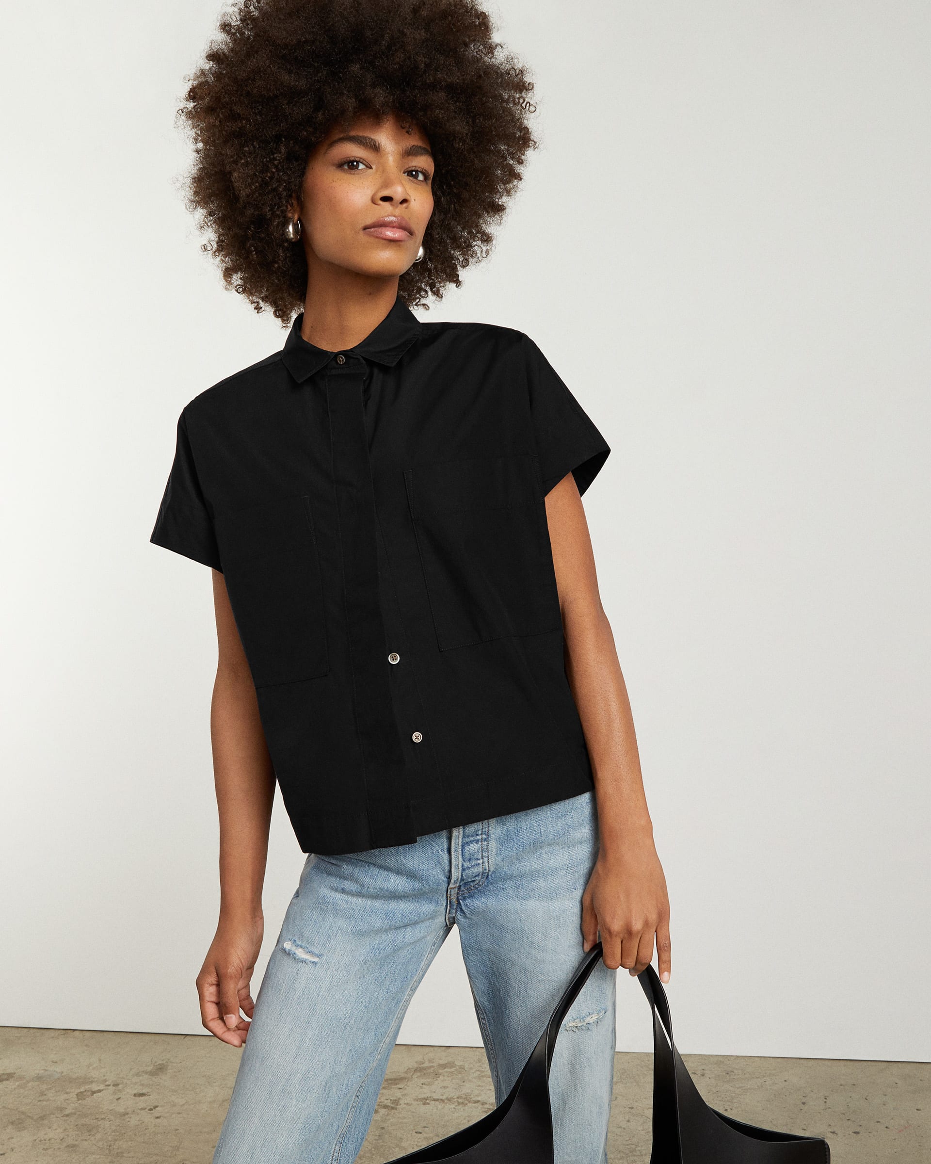 The Short-Sleeve Box Shirt Black – Everlane
