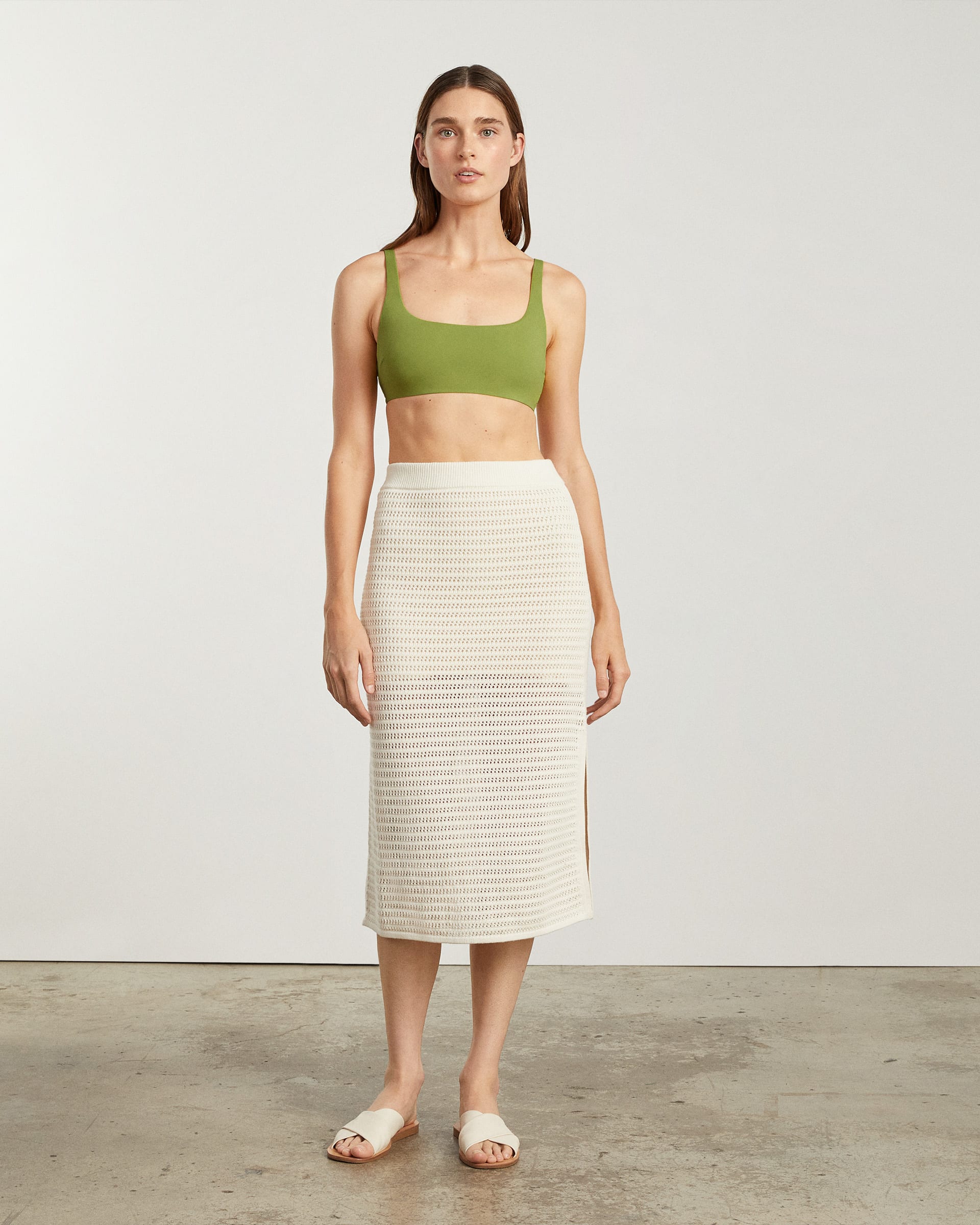 The Square-Neck Bikini Top Pepper – Everlane
