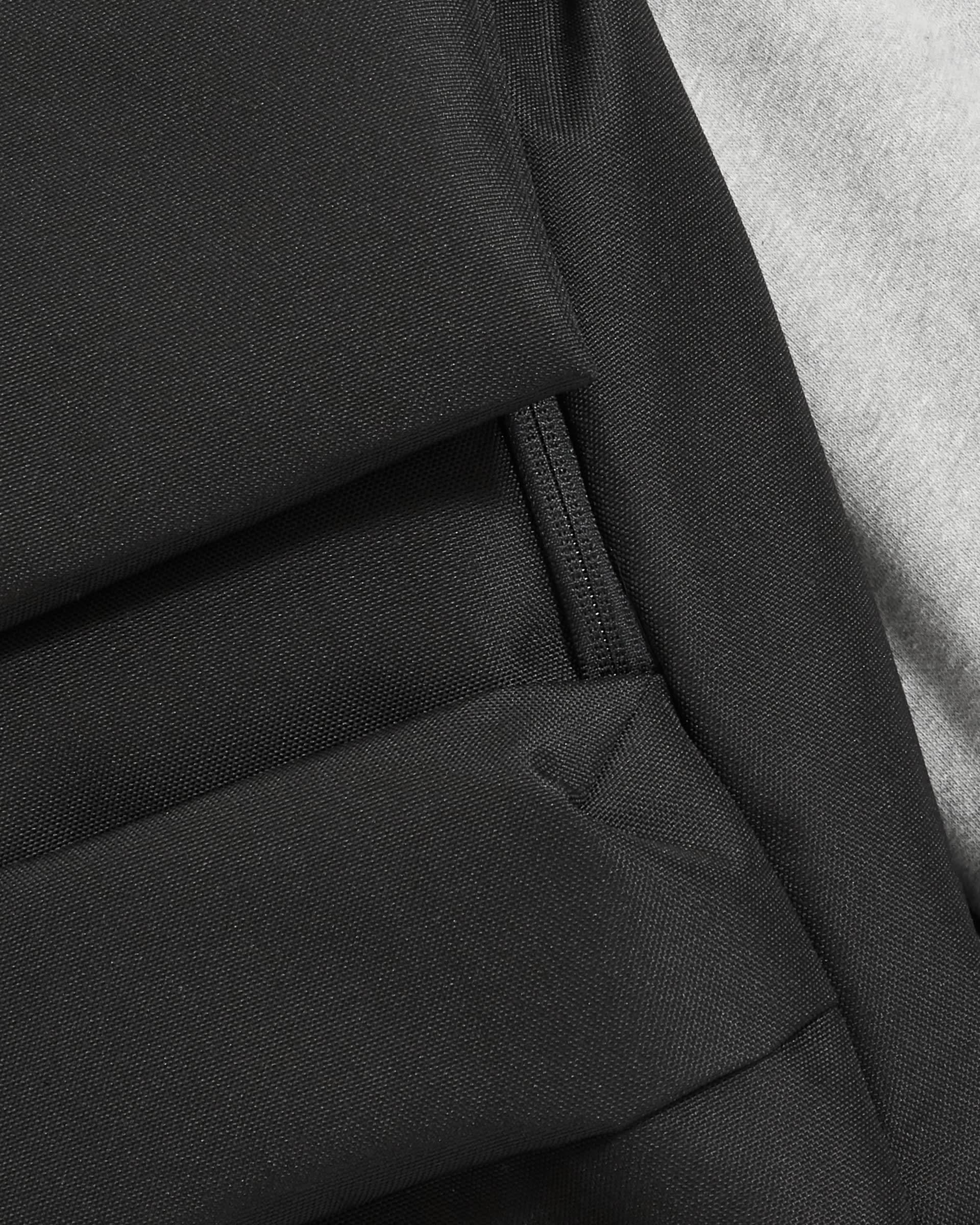 The ReNew Transit Backpack Black – Everlane