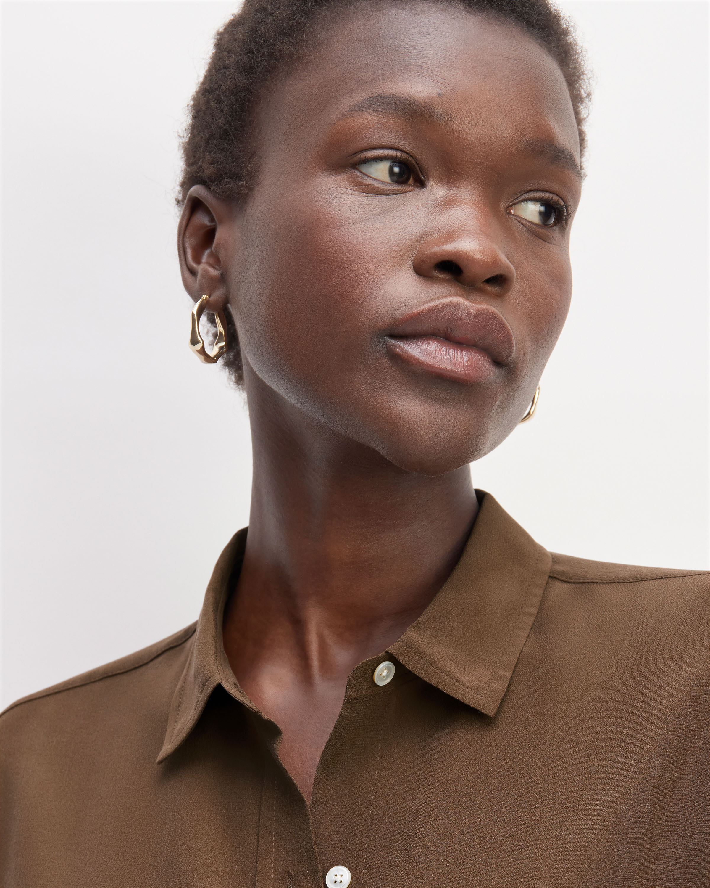 The Clean Silk Two-Pocket Relaxed Shirt Cocoa – Everlane