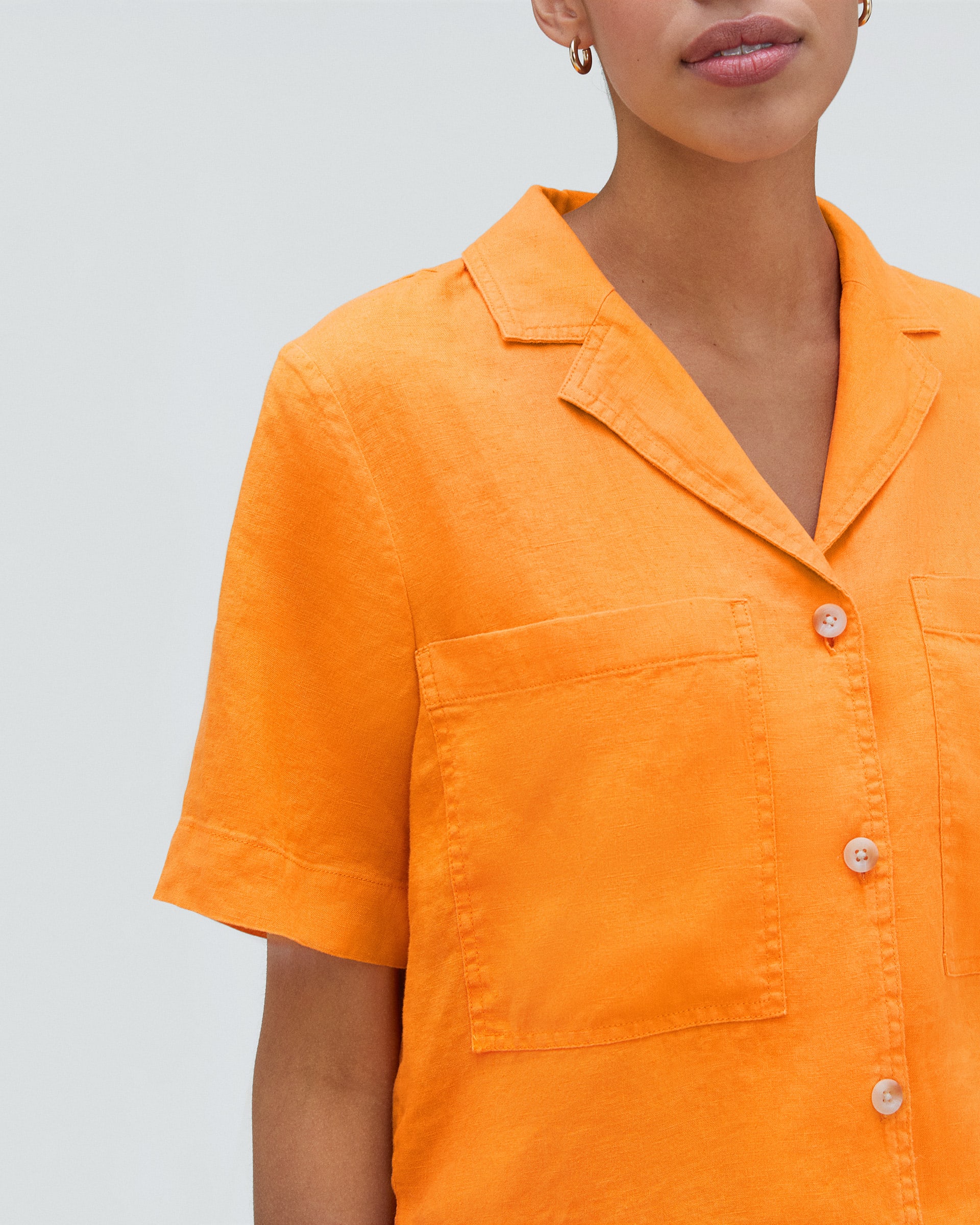 The Linen Workwear Shirt Turmeric – Everlane