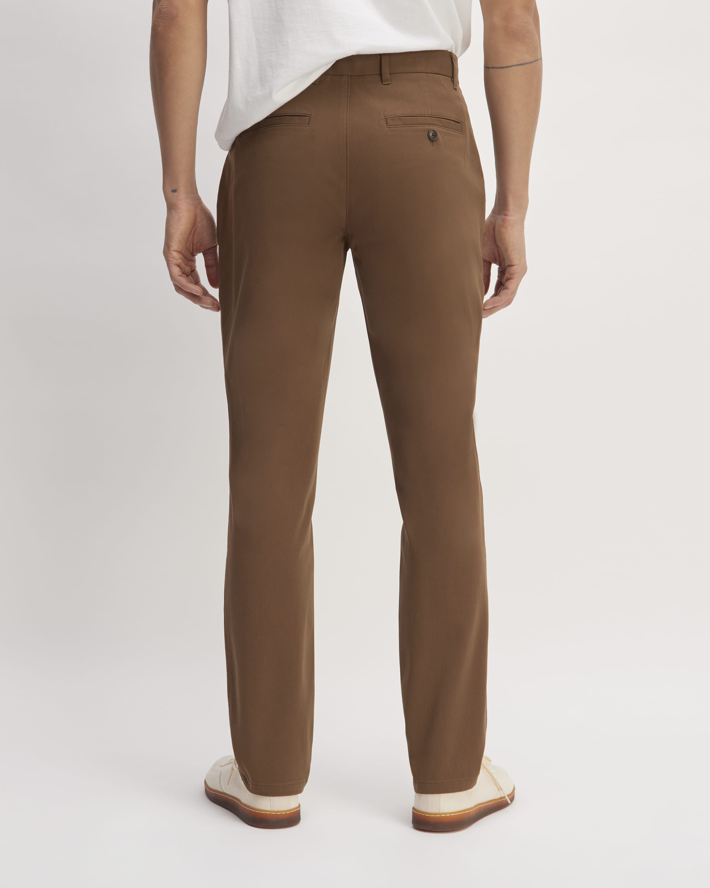 The Performance Chino | Uniform Cocoa – Everlane