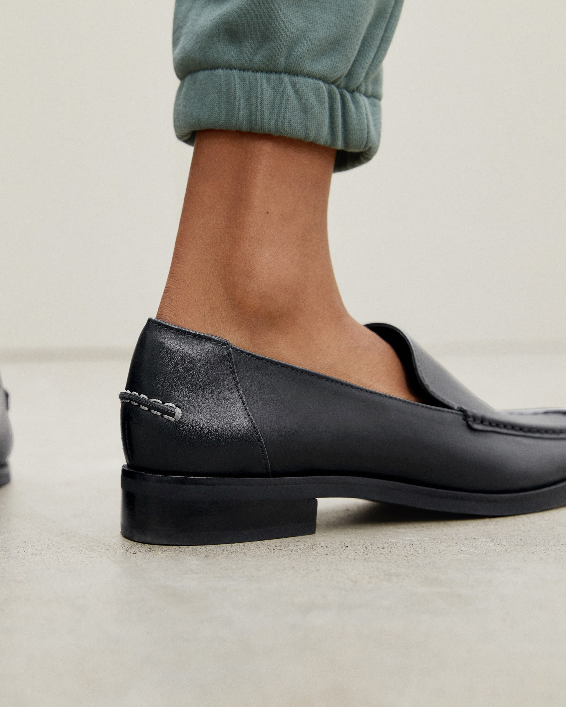 The Modern Loafer Black – Everlane