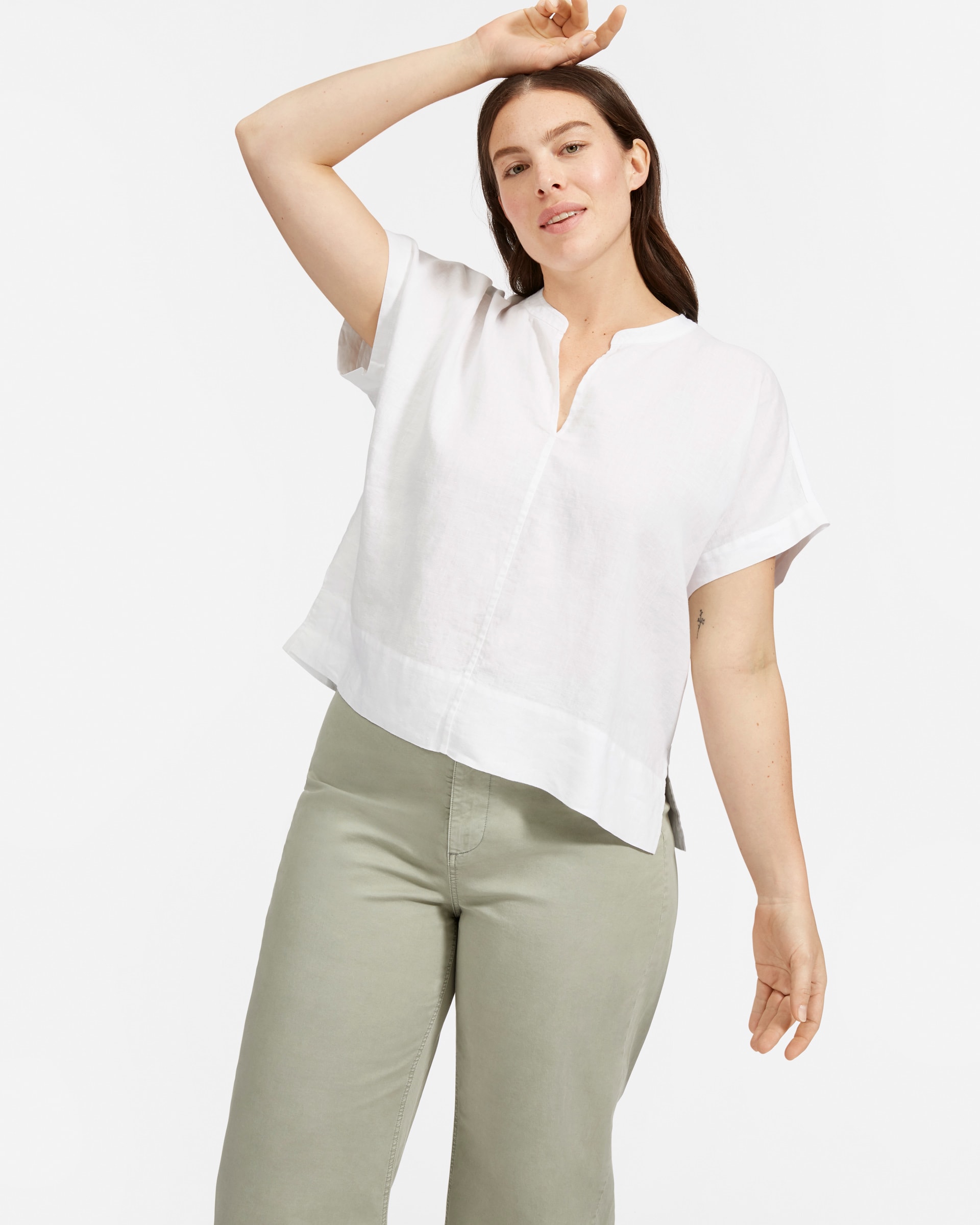 The Linen Split-Neck Top White – Everlane