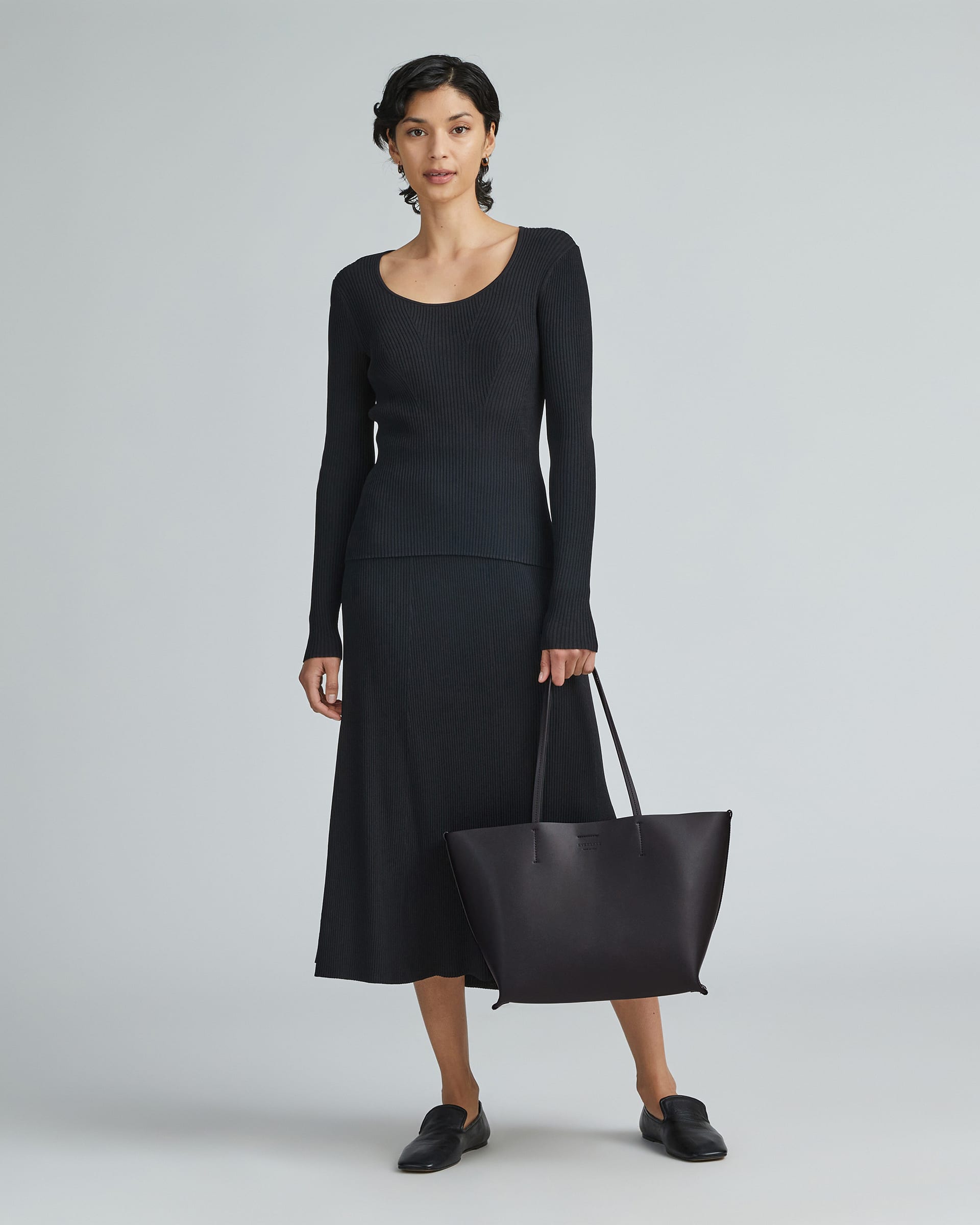 The Luxe Medium Italian Leather Tote Black – Everlane