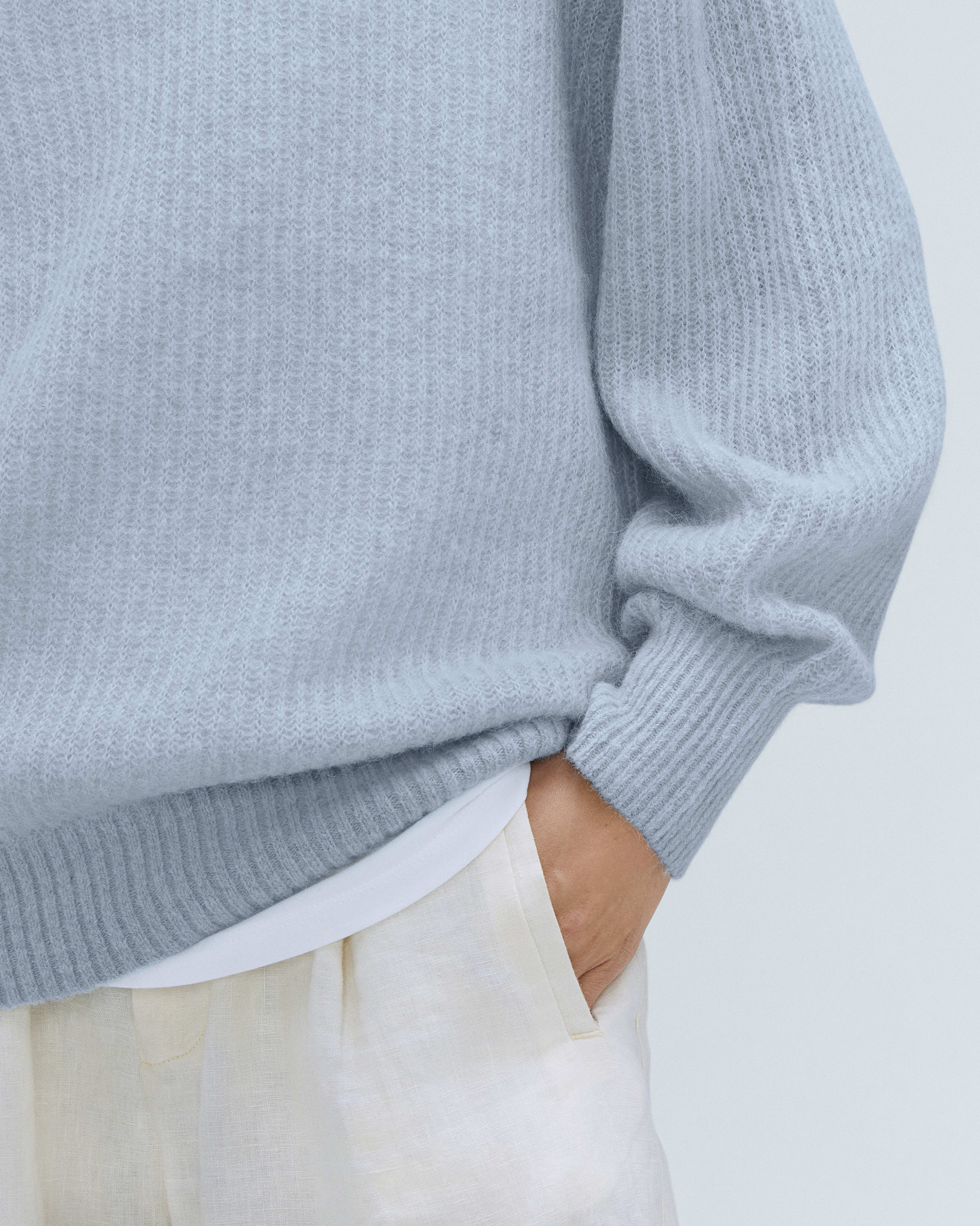 The Alpaca Crew Mist – Everlane