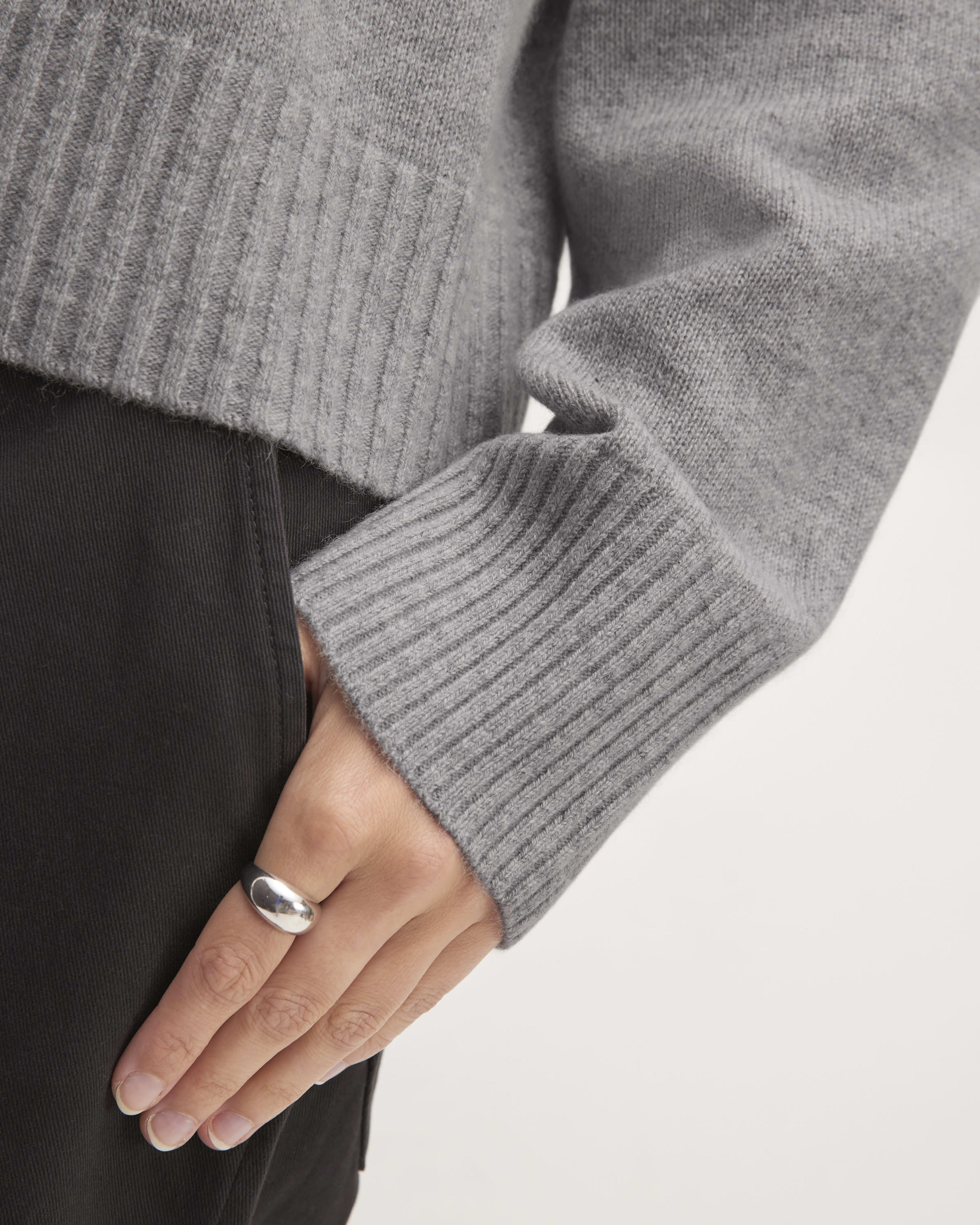 The Boxy Crew in Cashmere | Heathered Grey – Everlane