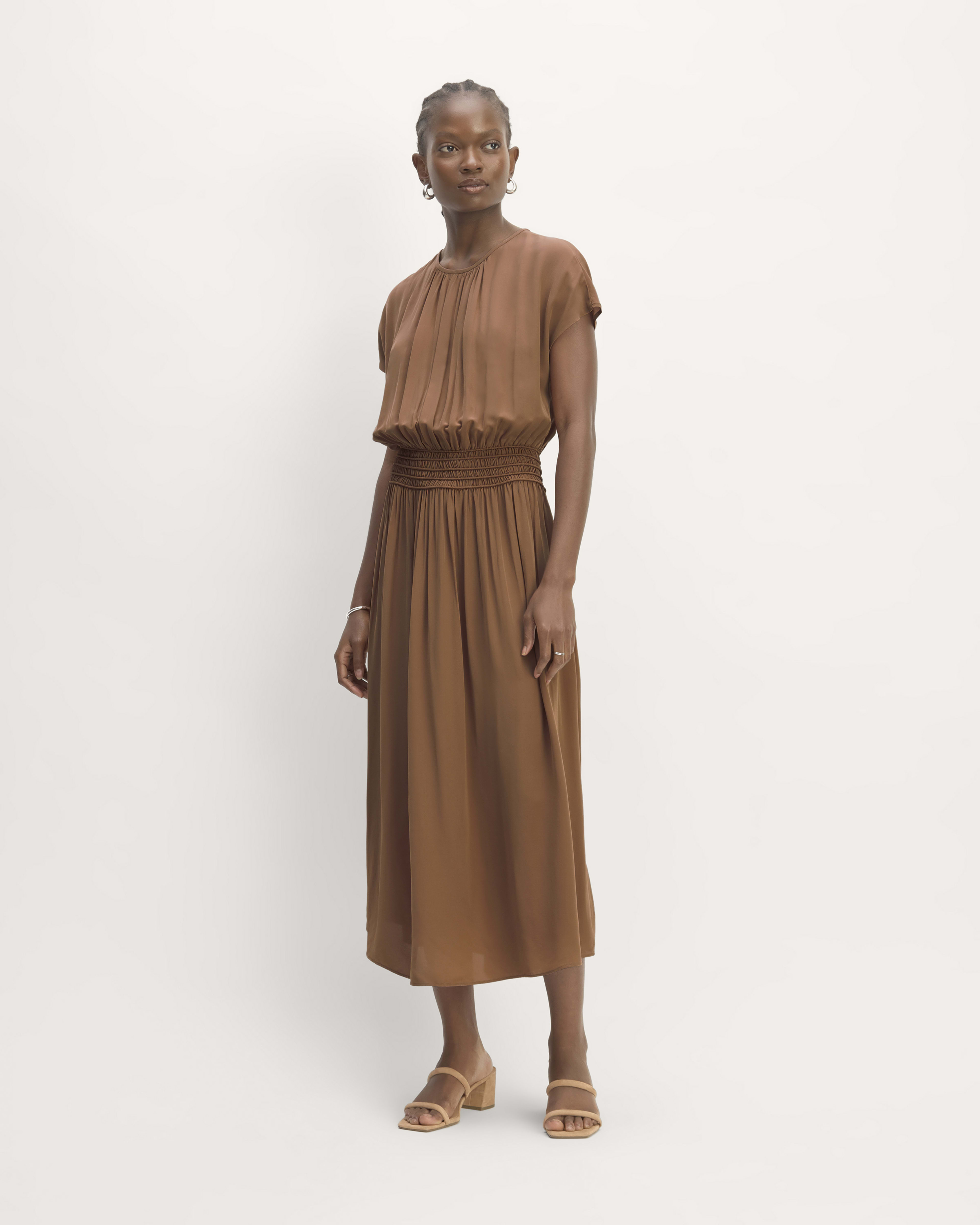 The Gathered Midi Dress Carob Brown – Everlane