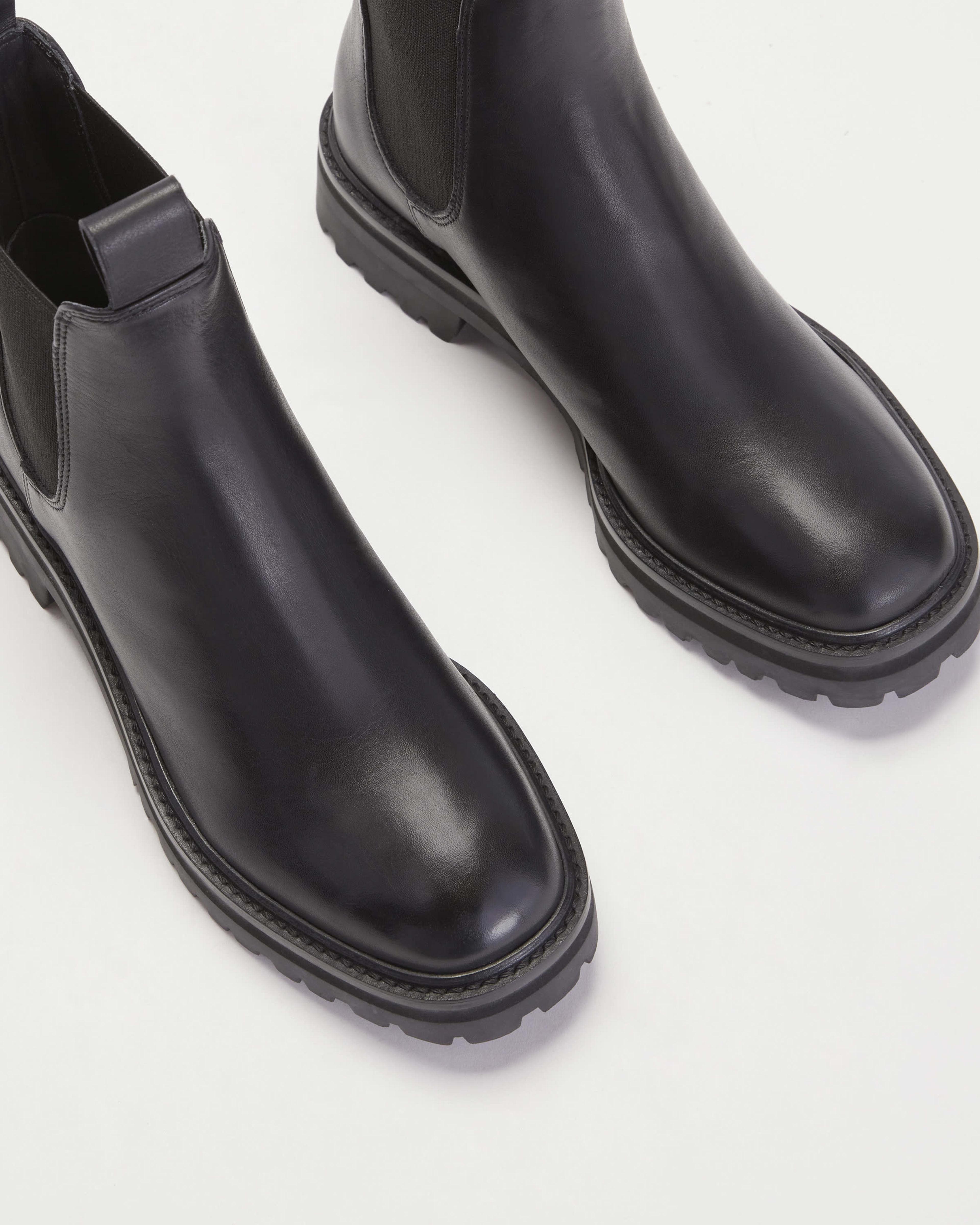 The Lug Chelsea Boot Black – Everlane
