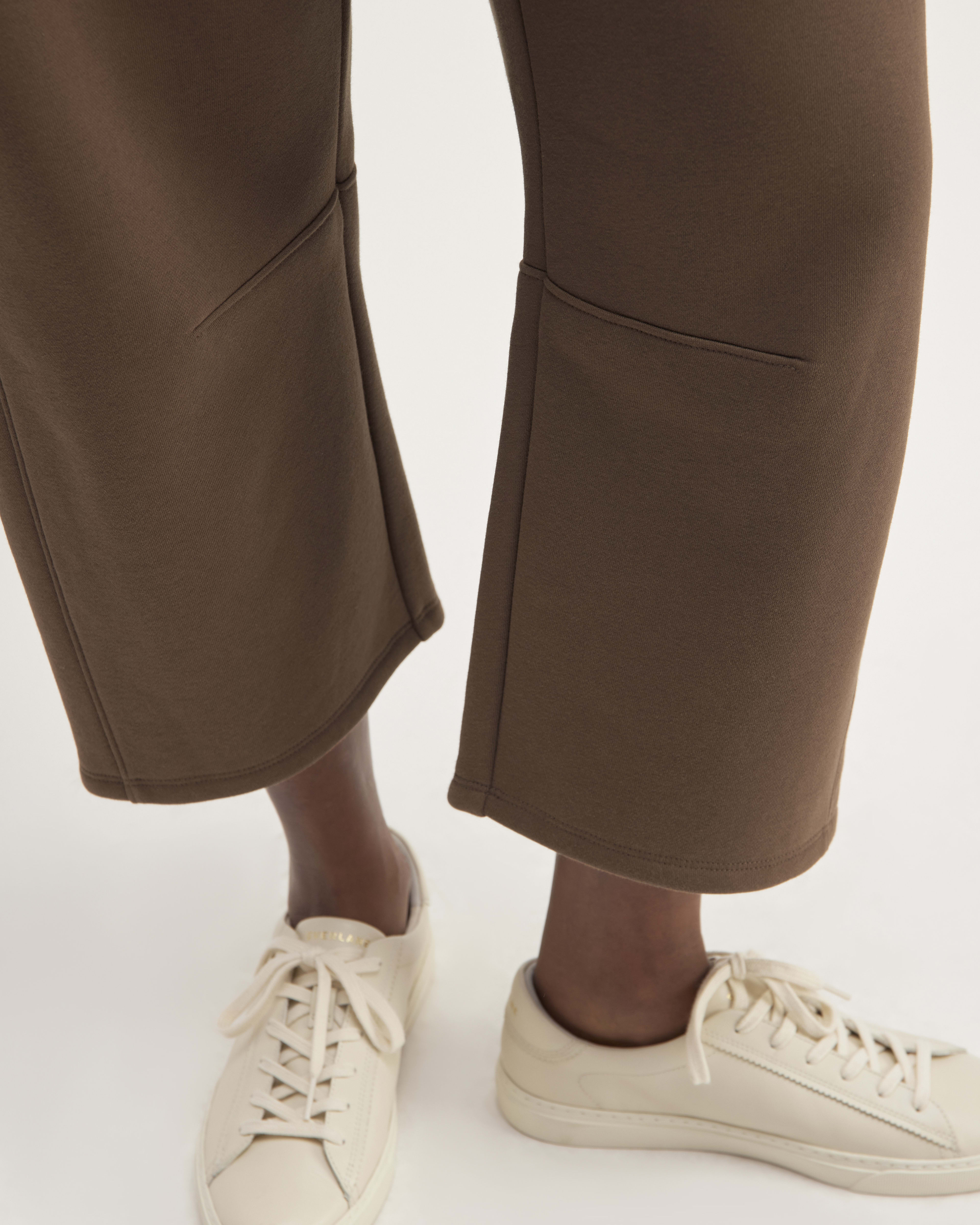 The ReTrack Barrel Sweatpant | Cocoa – Everlane