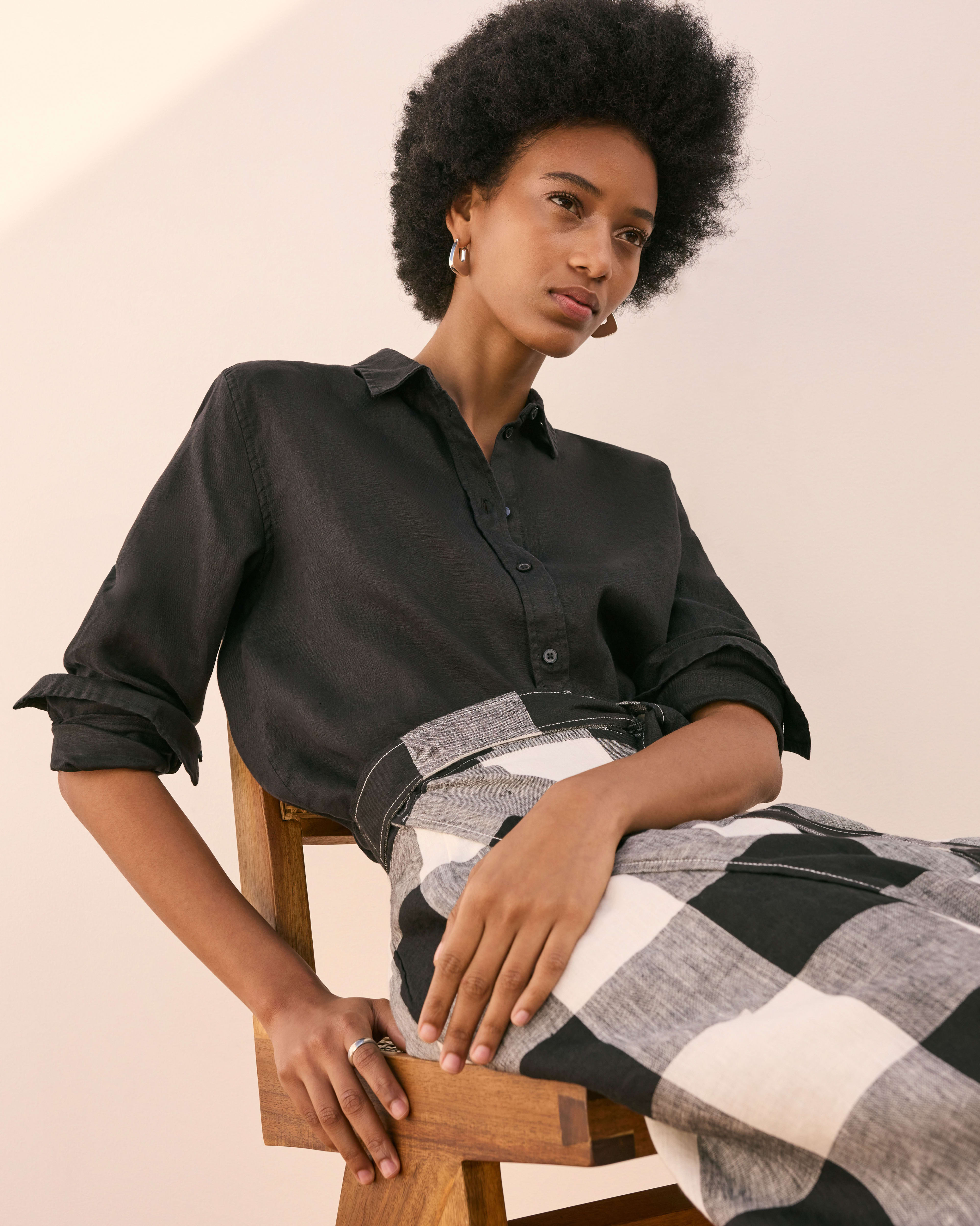 The Linen Relaxed Shirt Black – Everlane