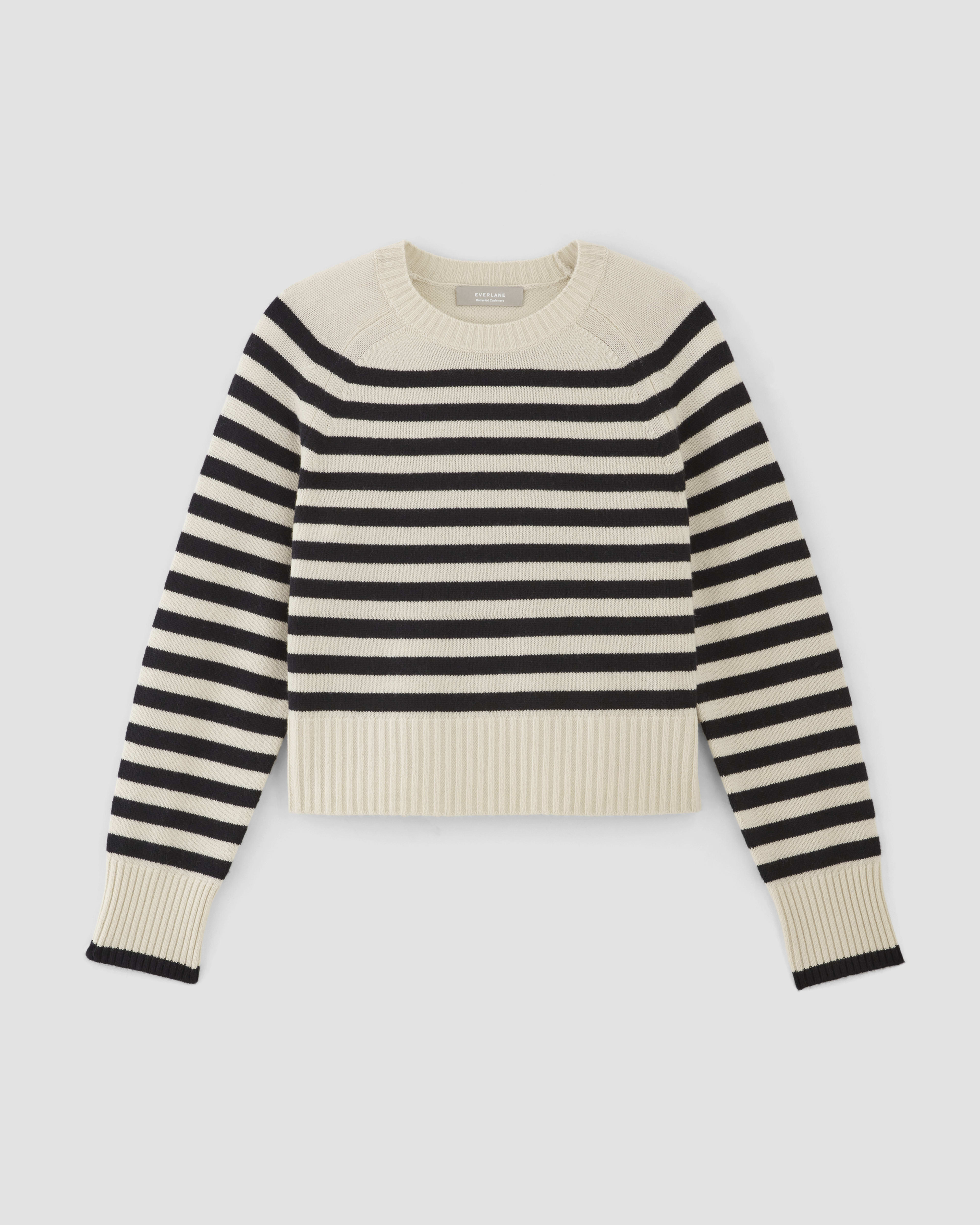 The Cashmere Boxy Crew Sweater Bone / Black – Everlane