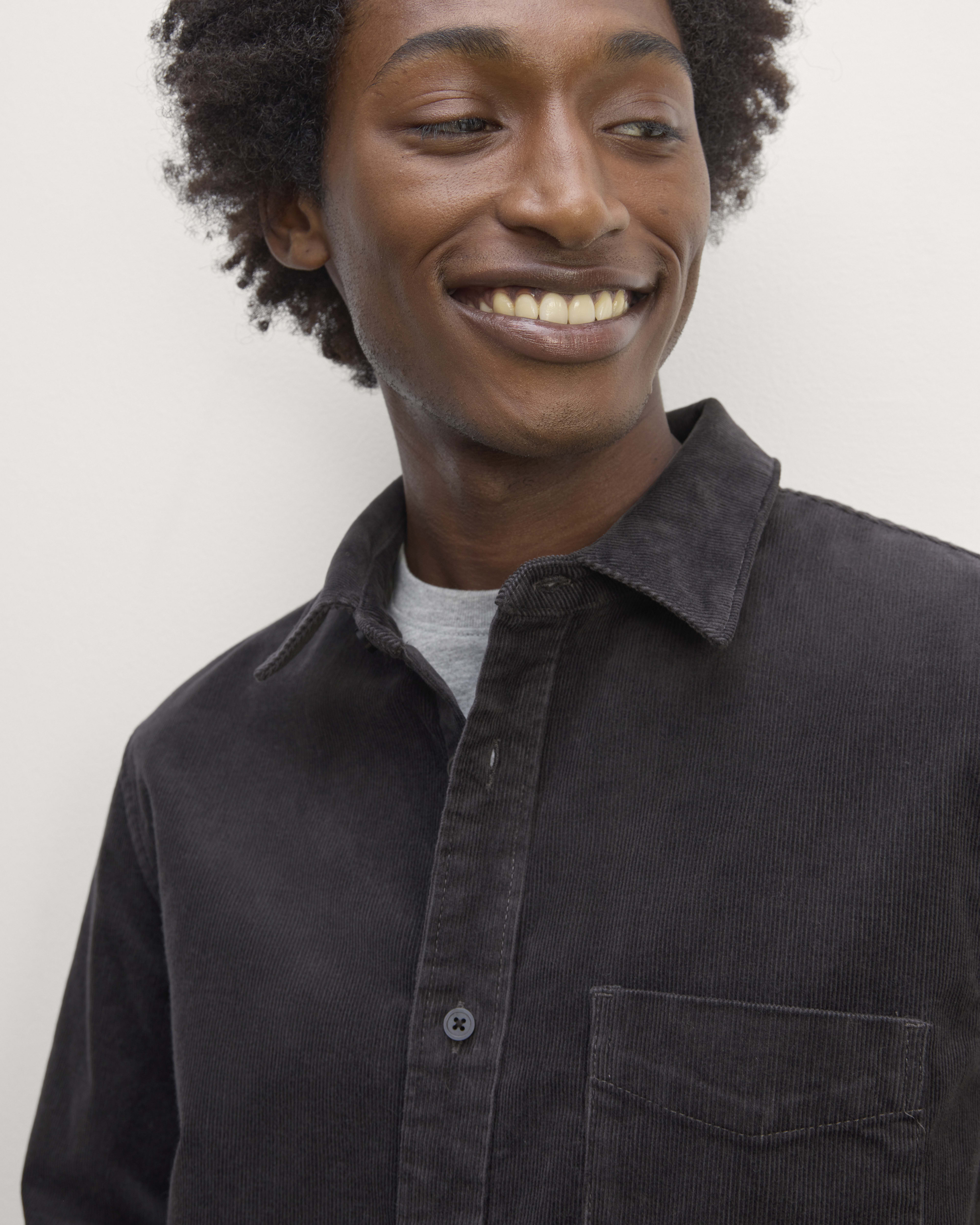 The Classic Shirt in Corduroy | Graphite – Everlane