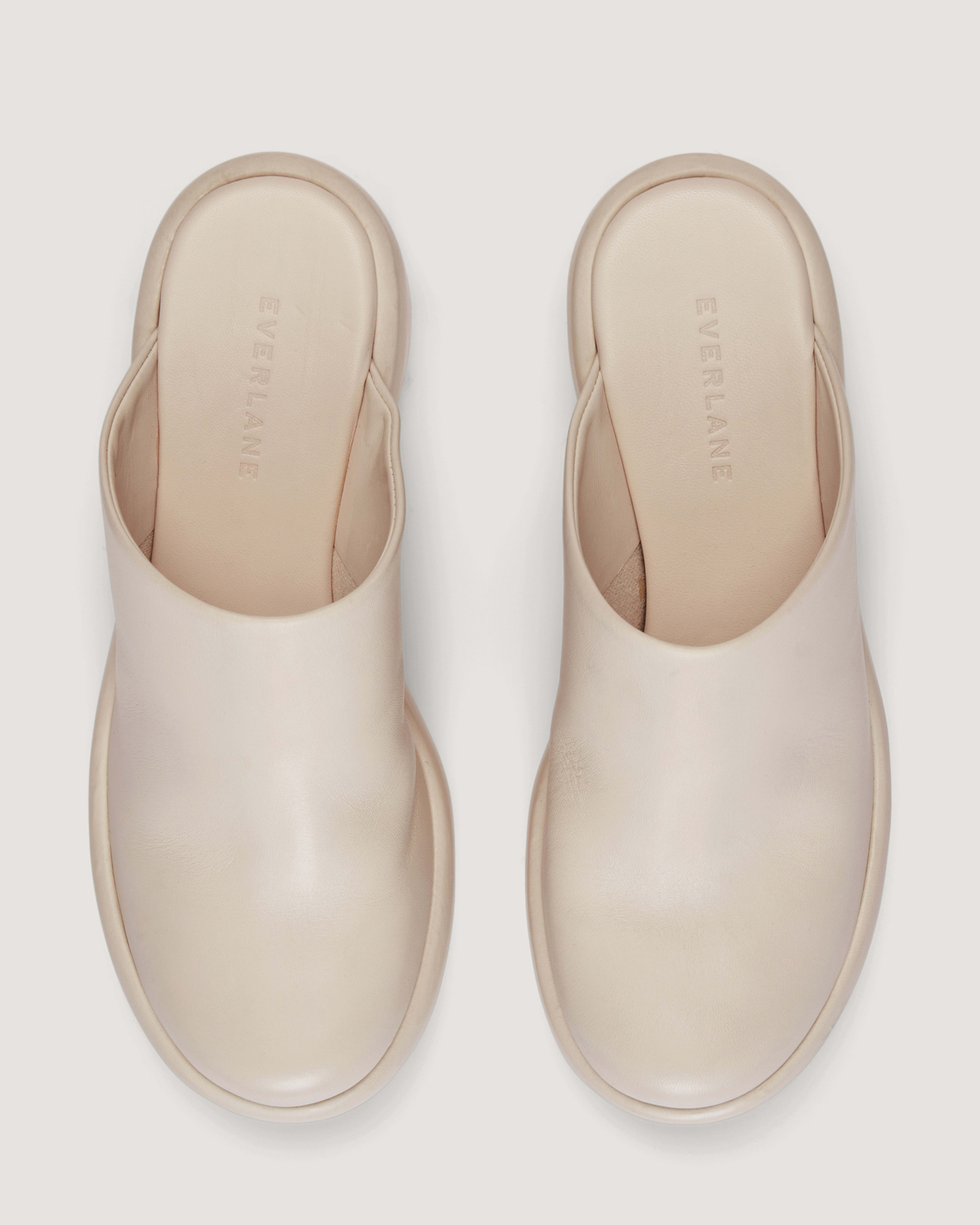 The Puffa Clog Parchment – Everlane