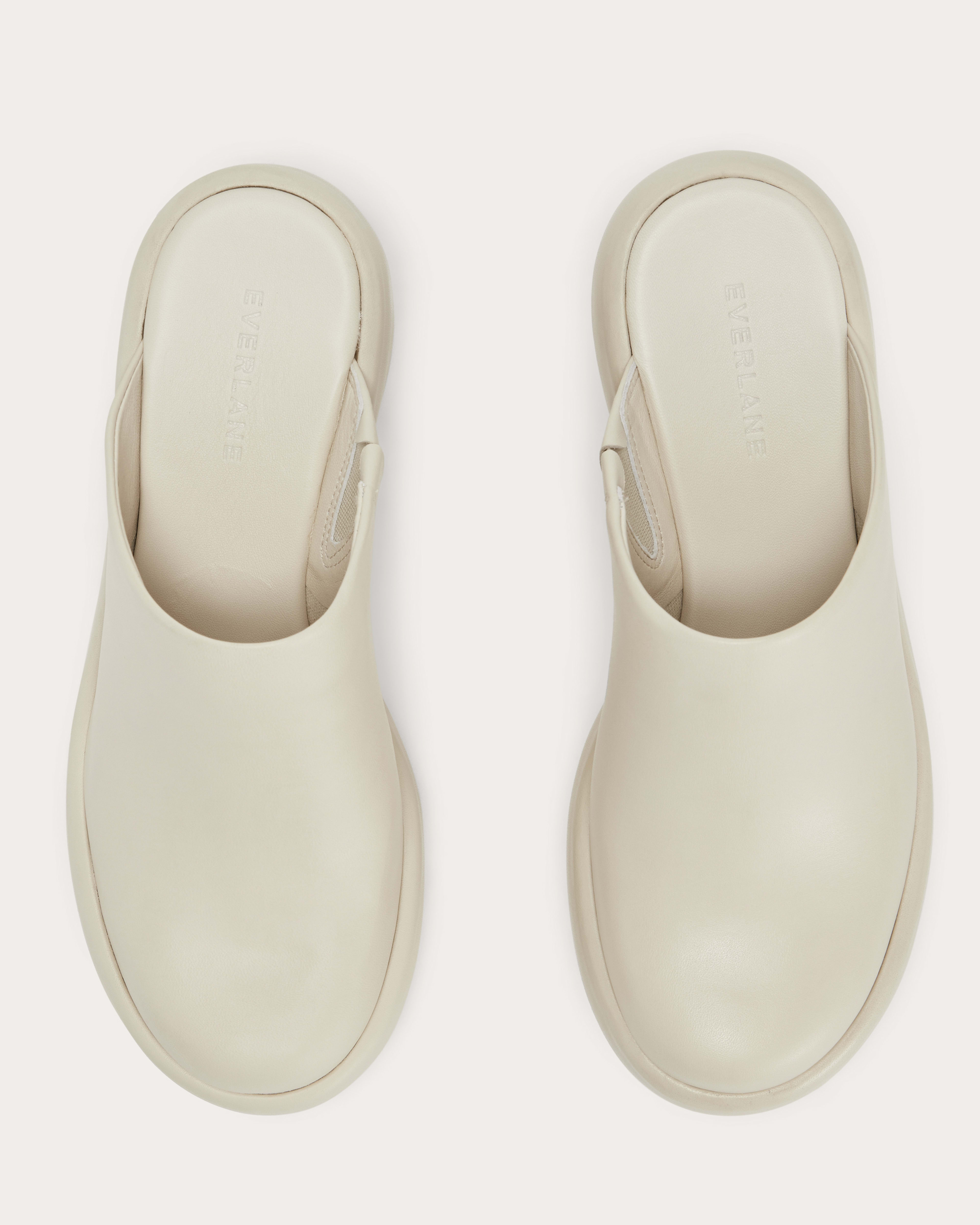 The Puffa Clog Parchment – Everlane