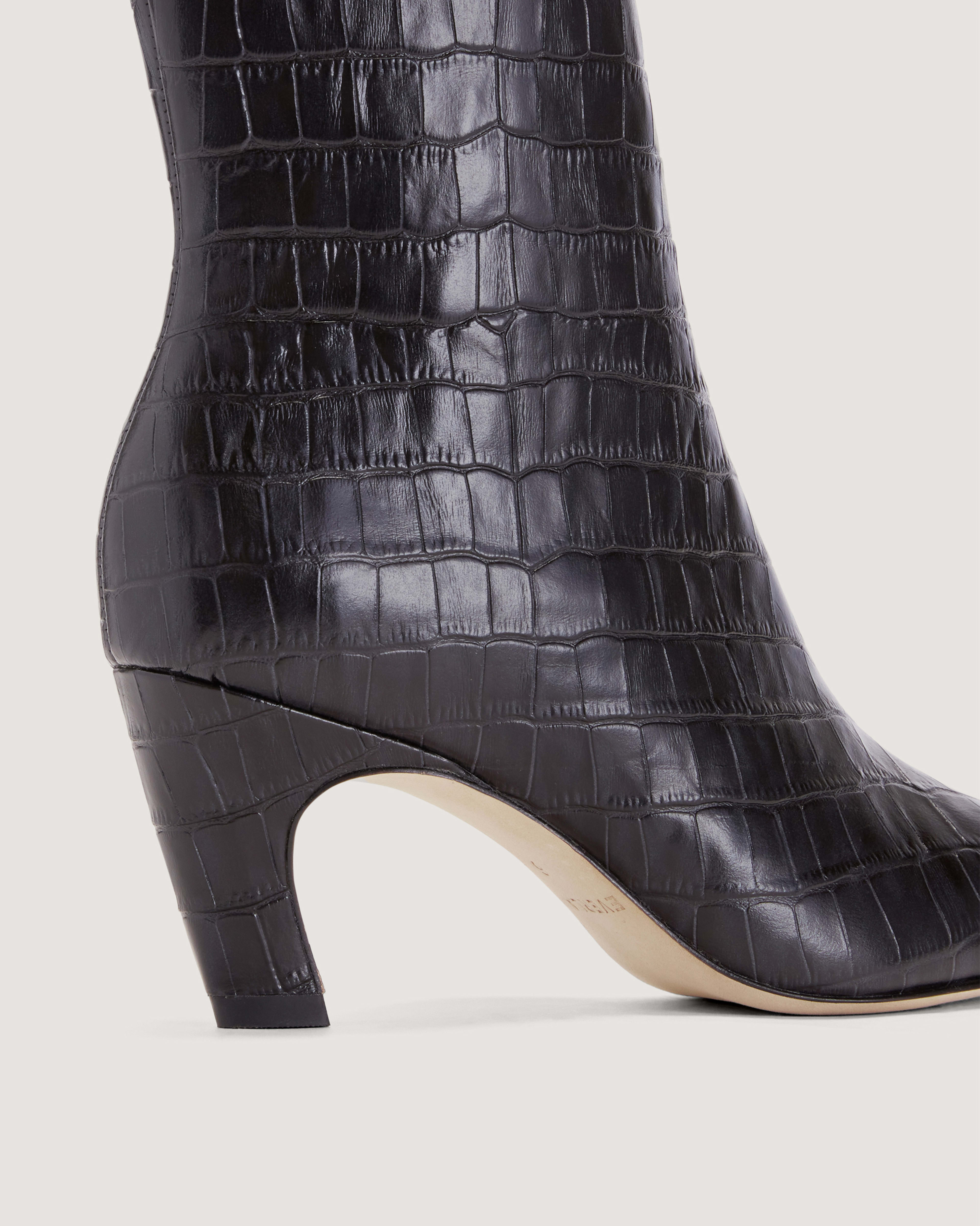 The Short Banana Boot Black Crocodile – Everlane