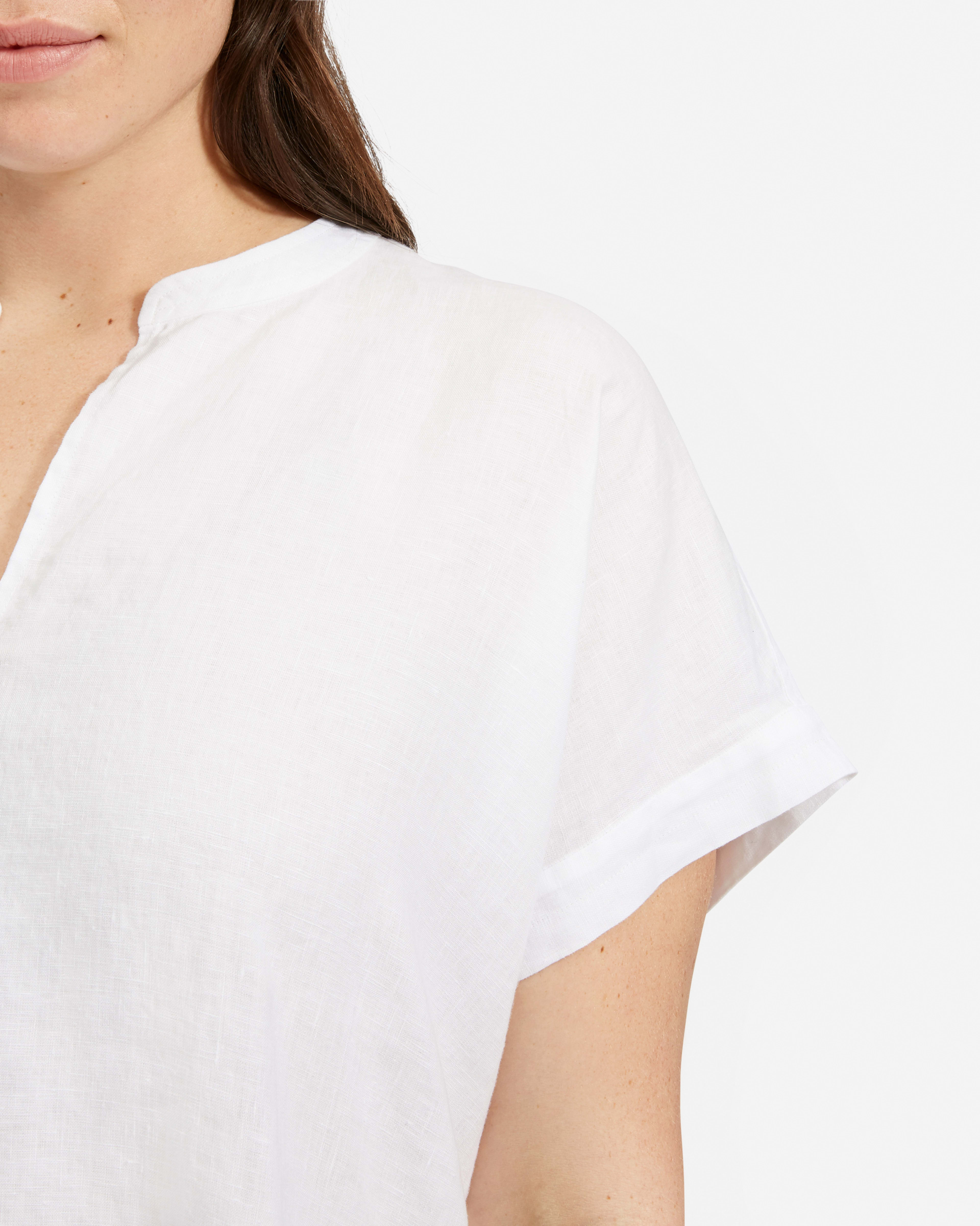 The Linen Split-Neck Top White – Everlane