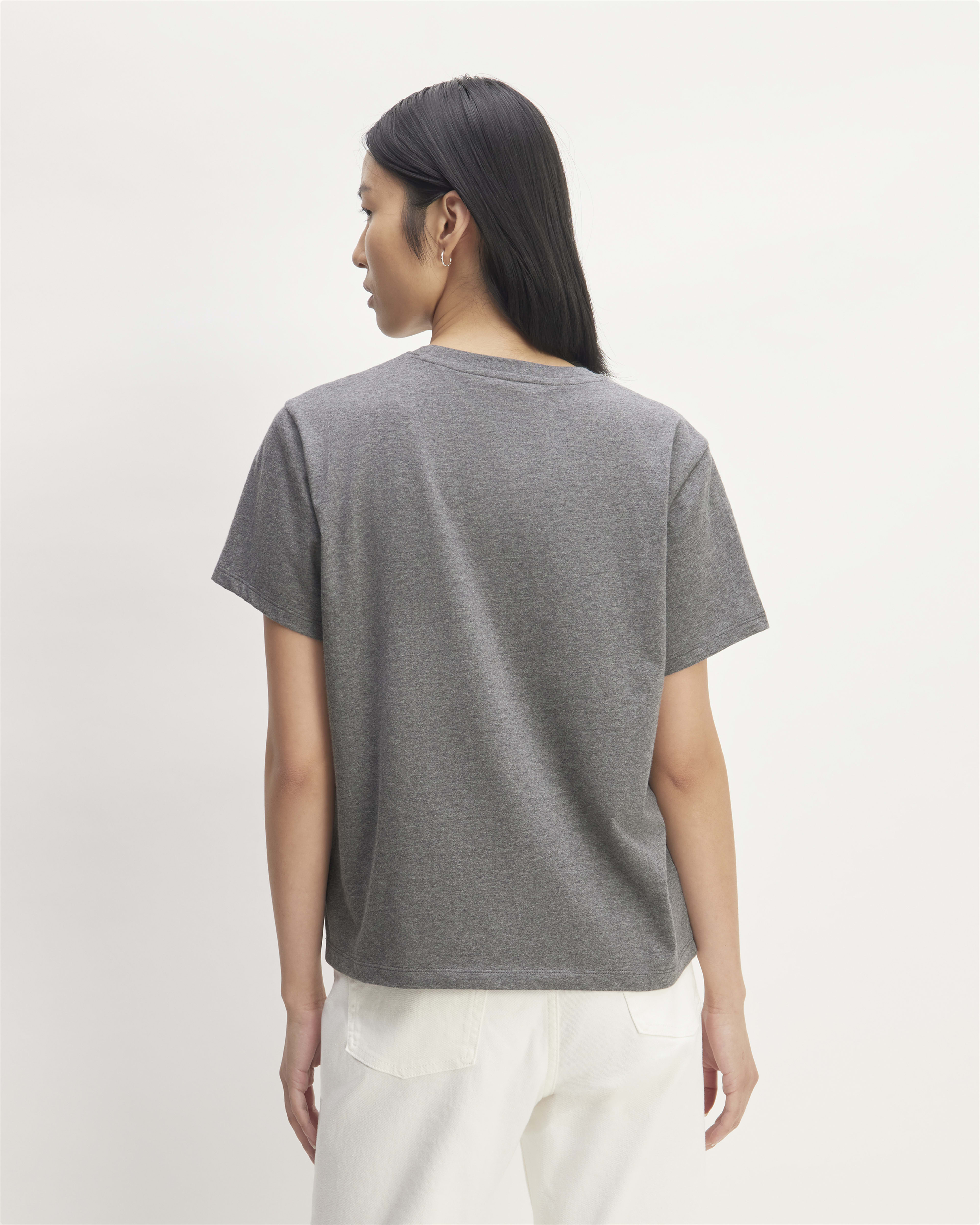 The Box-Cut Tee in Essential Cotton Heathered Charcoal – Everlane