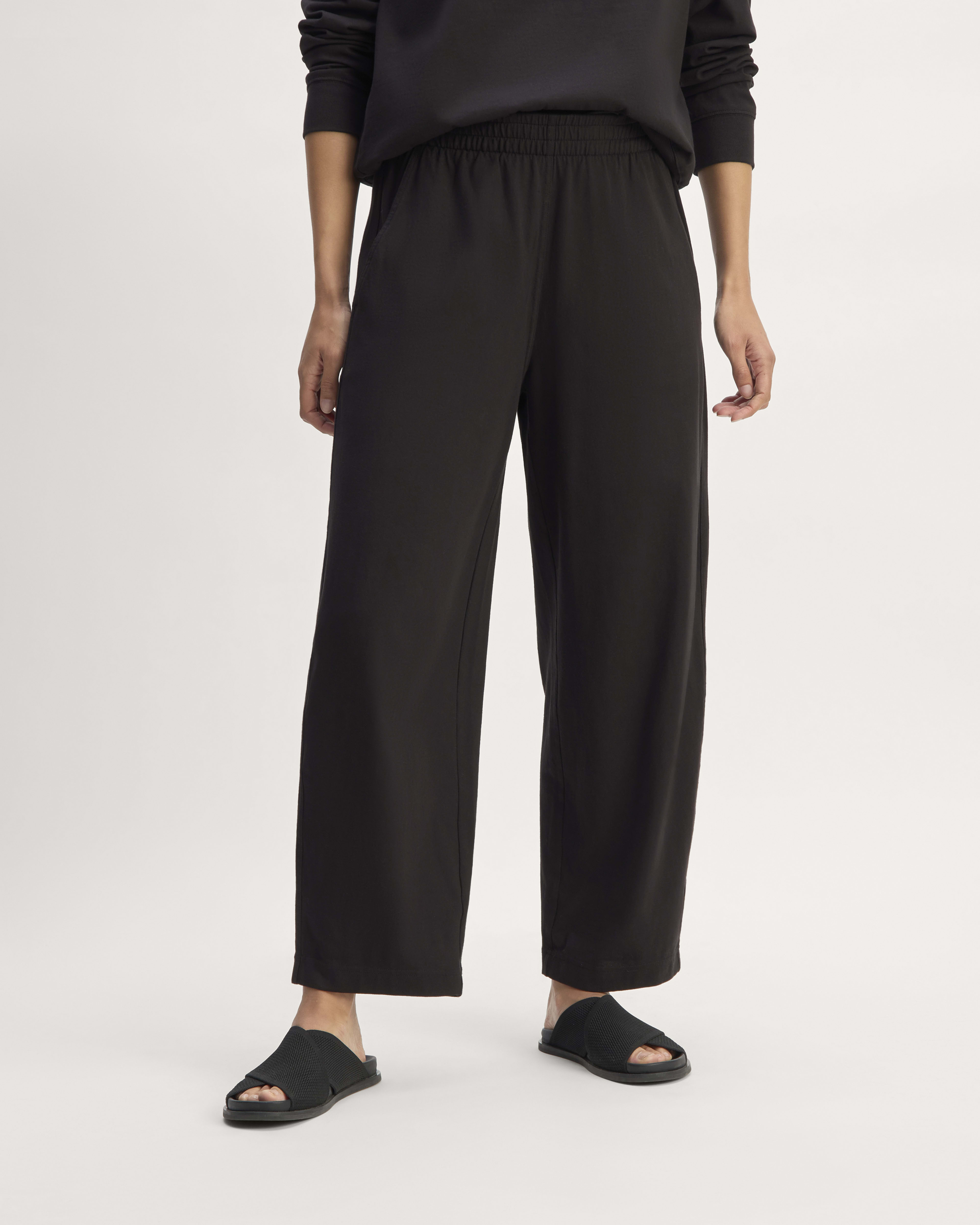 The Off-Duty Barrel Pant | Black – Everlane