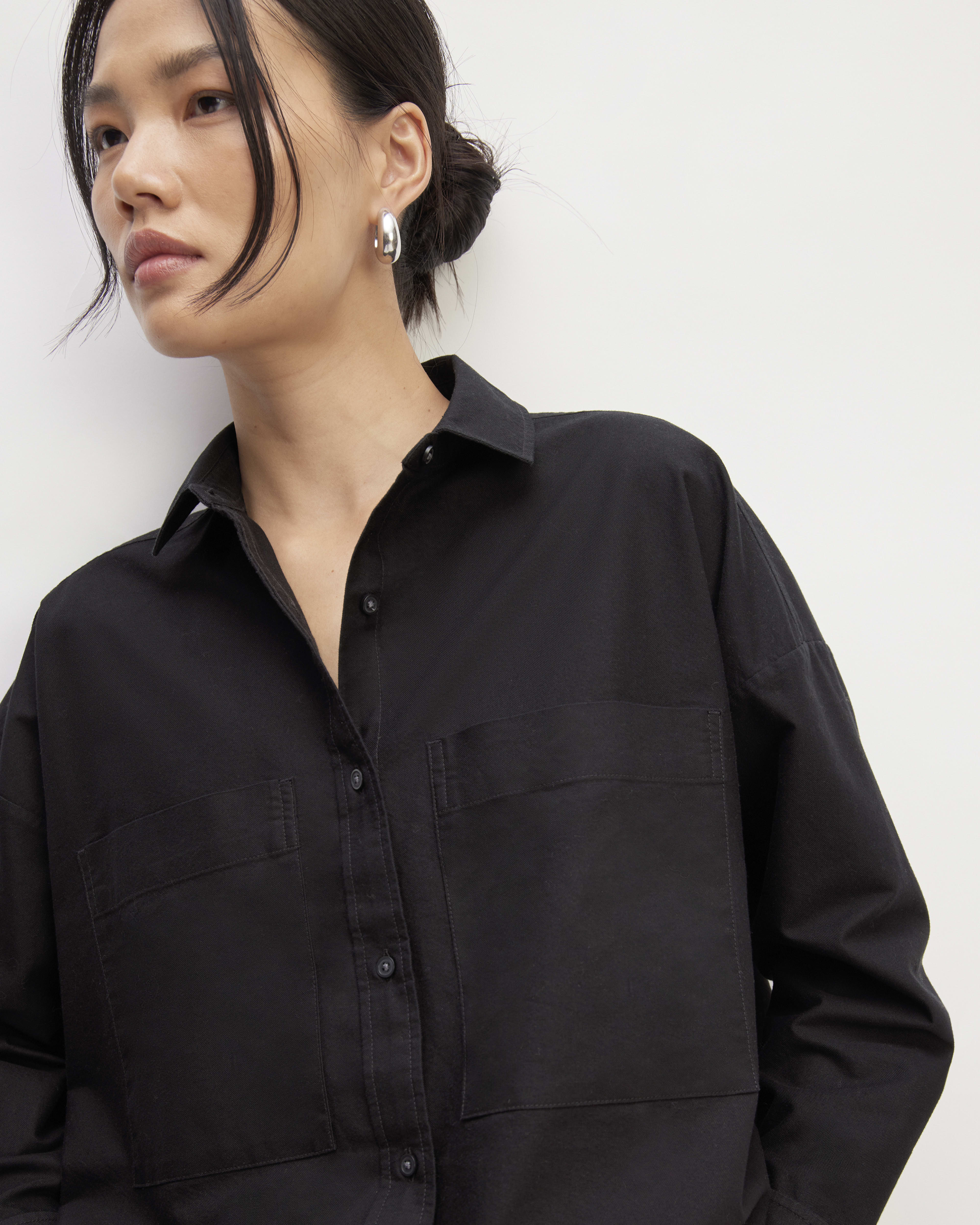 The Boxy Oxford Black – Everlane