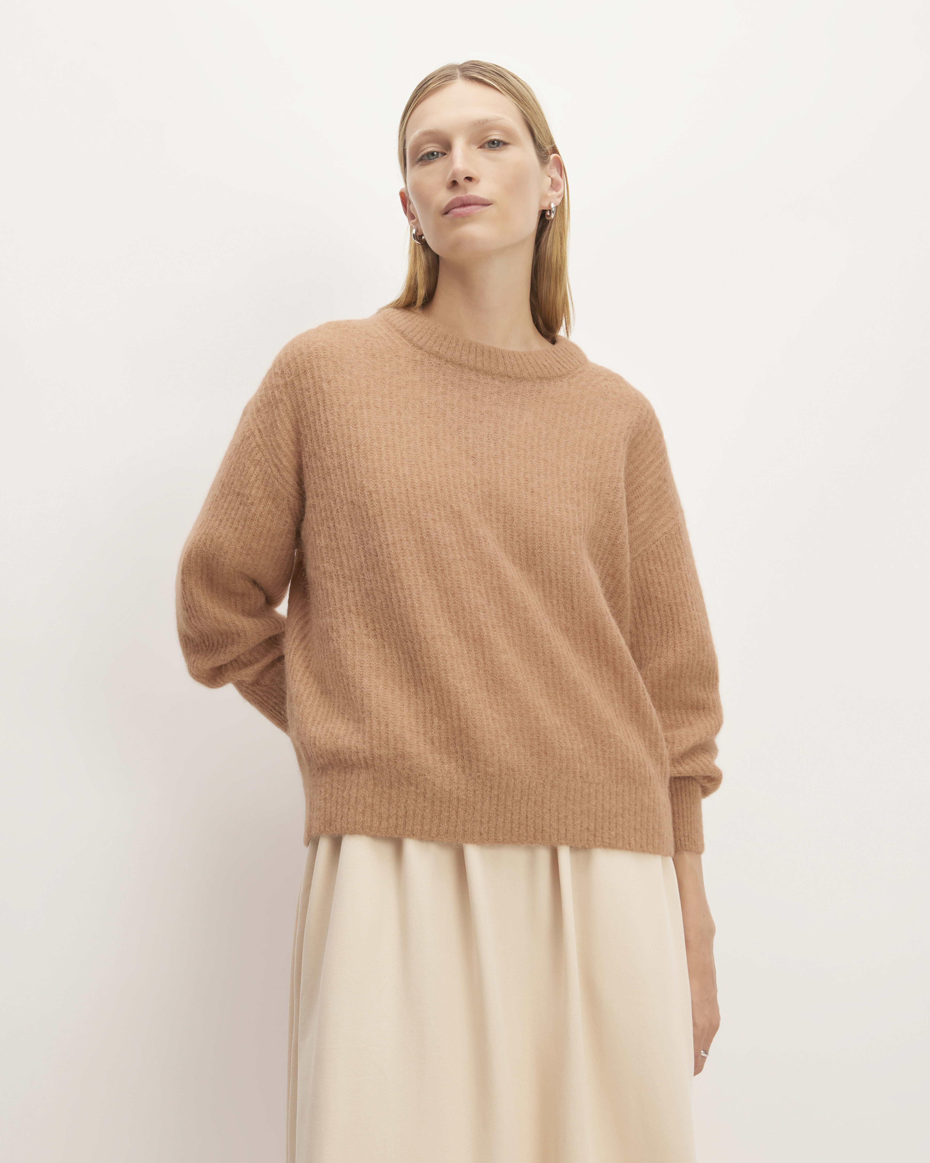 The Cocoon Crew In Alpaca Warm Taupe – Everlane