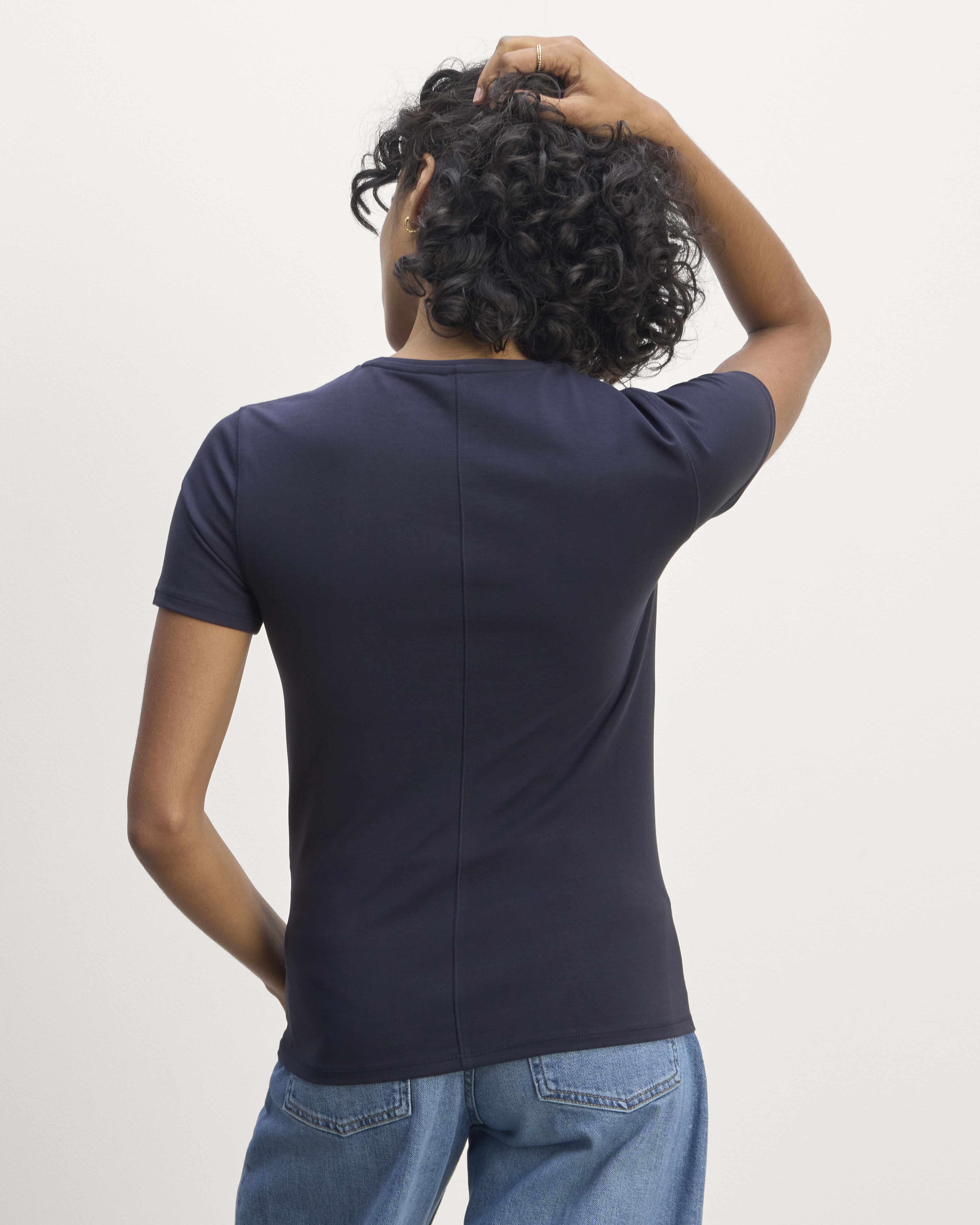 The Form Tee Navy – Everlane