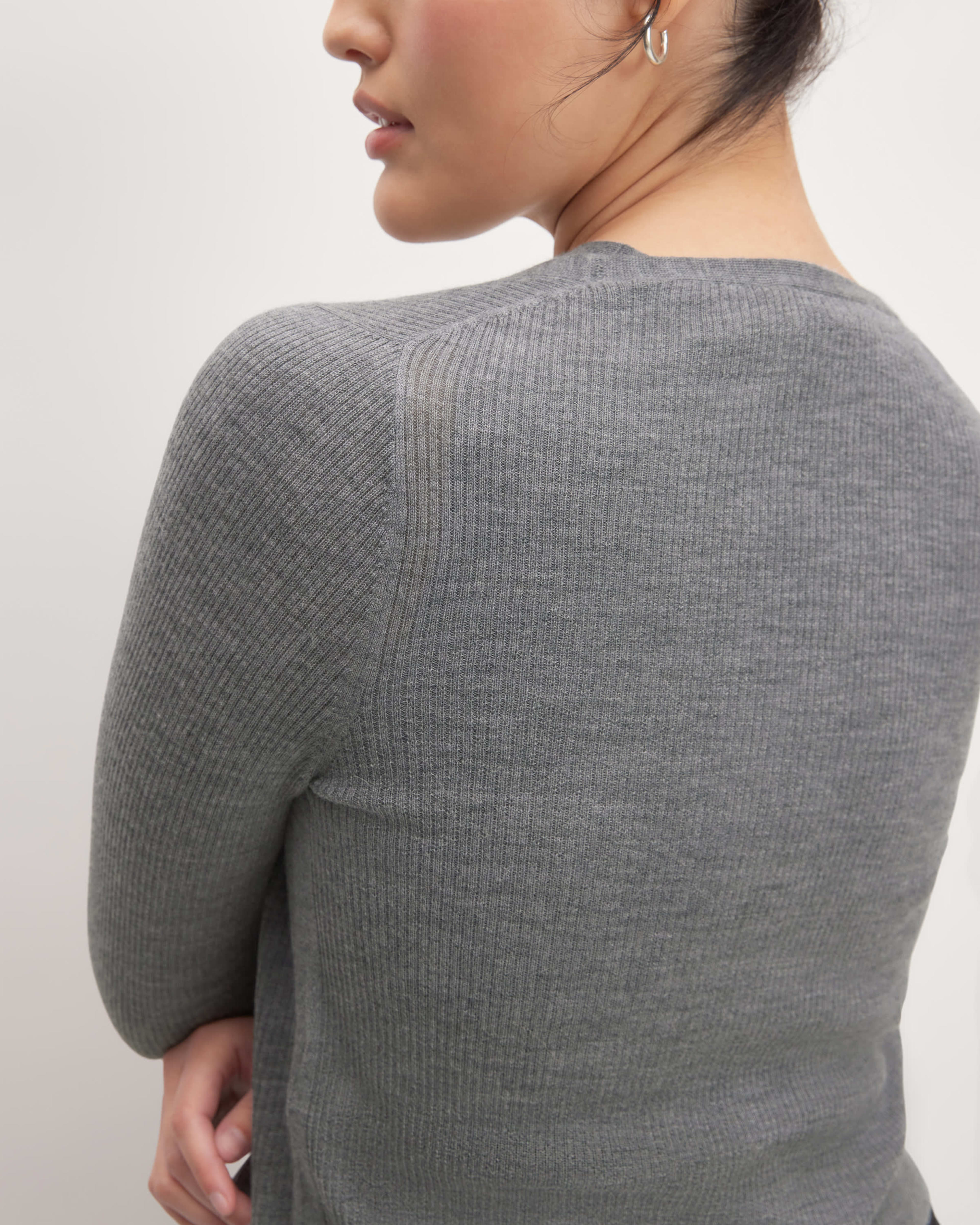 The Cardigan in Ultrasoft Merino Heather Mid Grey – Everlane