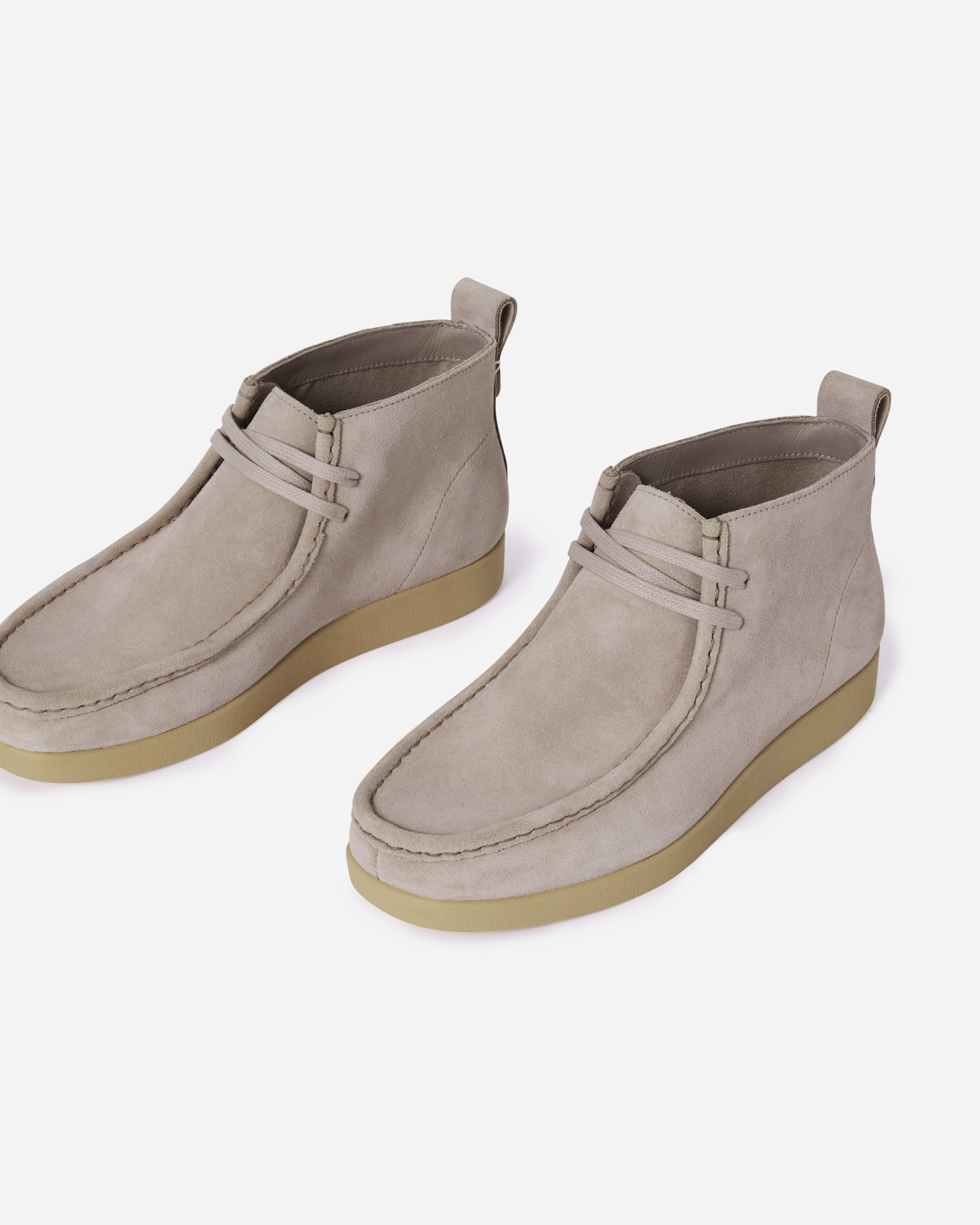 The Moc-Toe Boot Stone Suede – Everlane