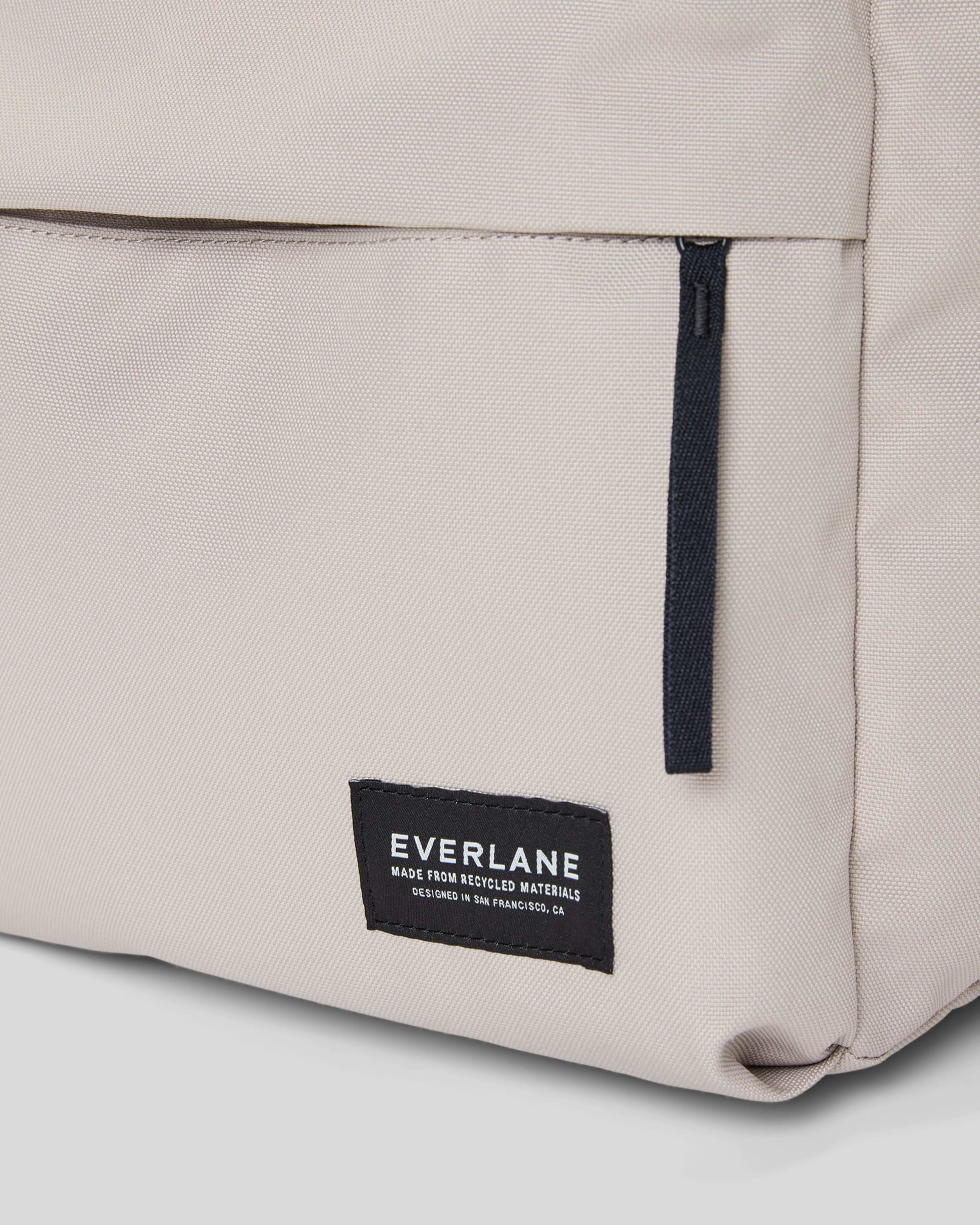 The ReNew Transit Backpack Warm Quartz (with label) – Everlane