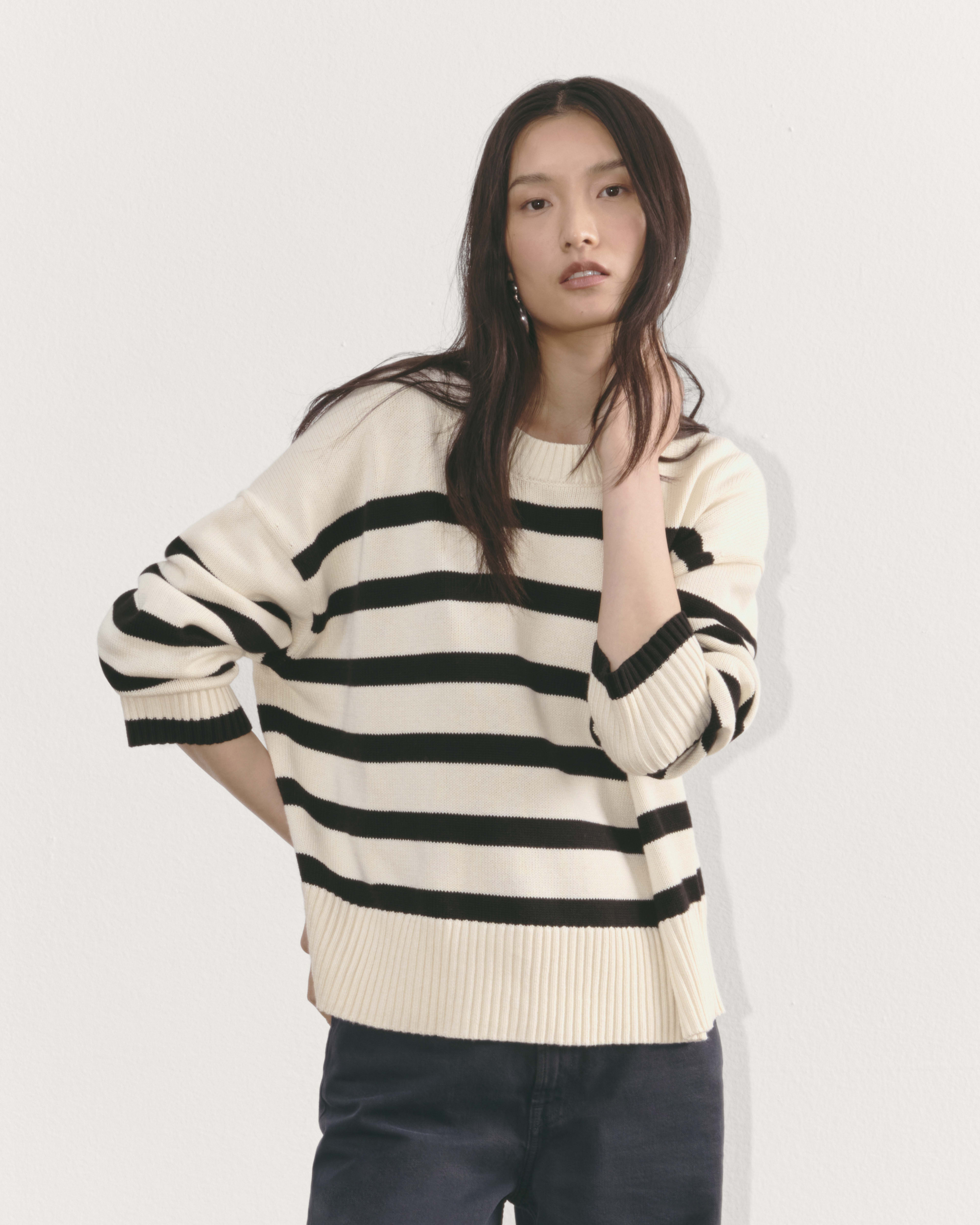 The Boxy Sweater in Everyday Cotton | Canvas / Black – Everlane