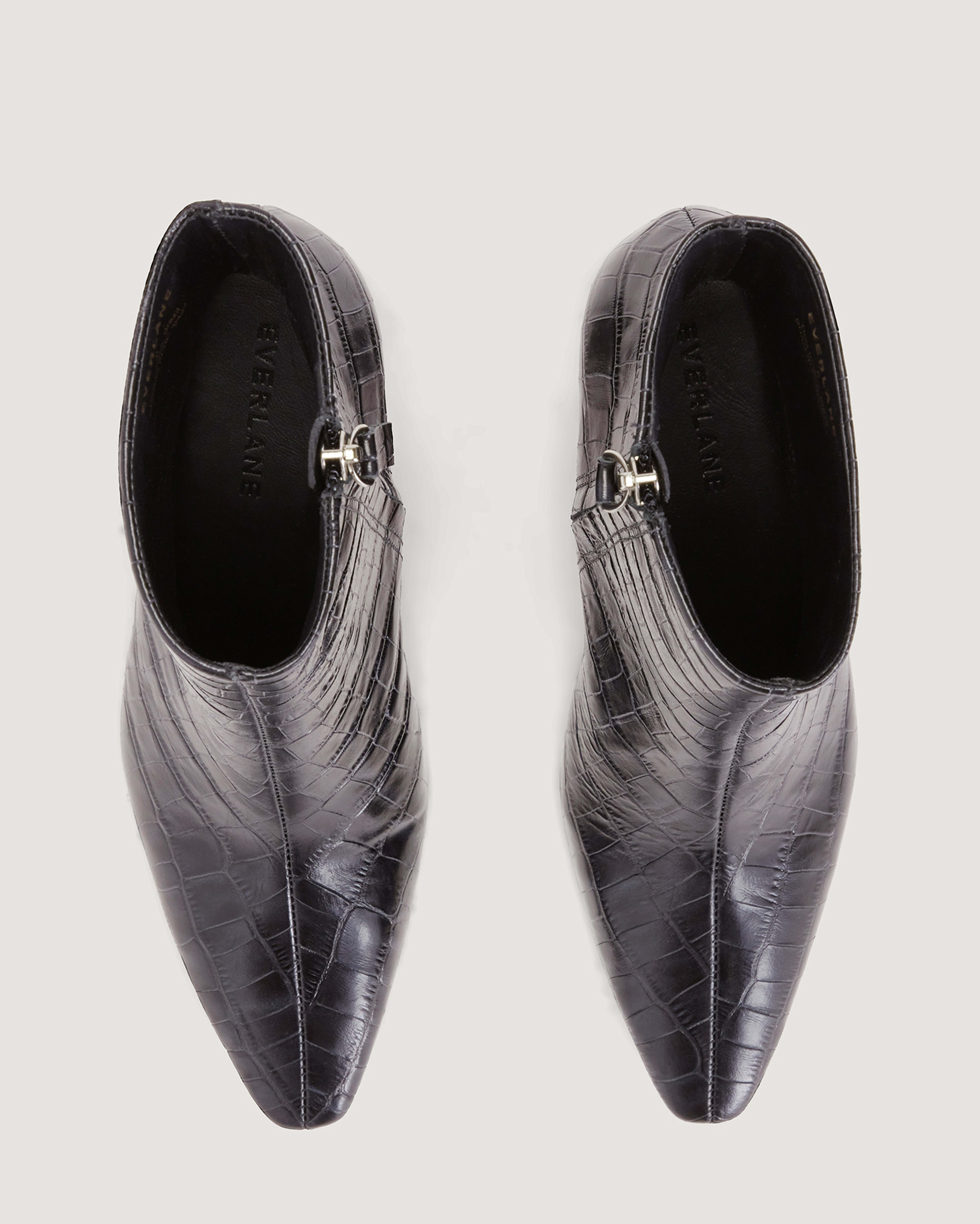 The Short Banana Boot Black Crocodile – Everlane