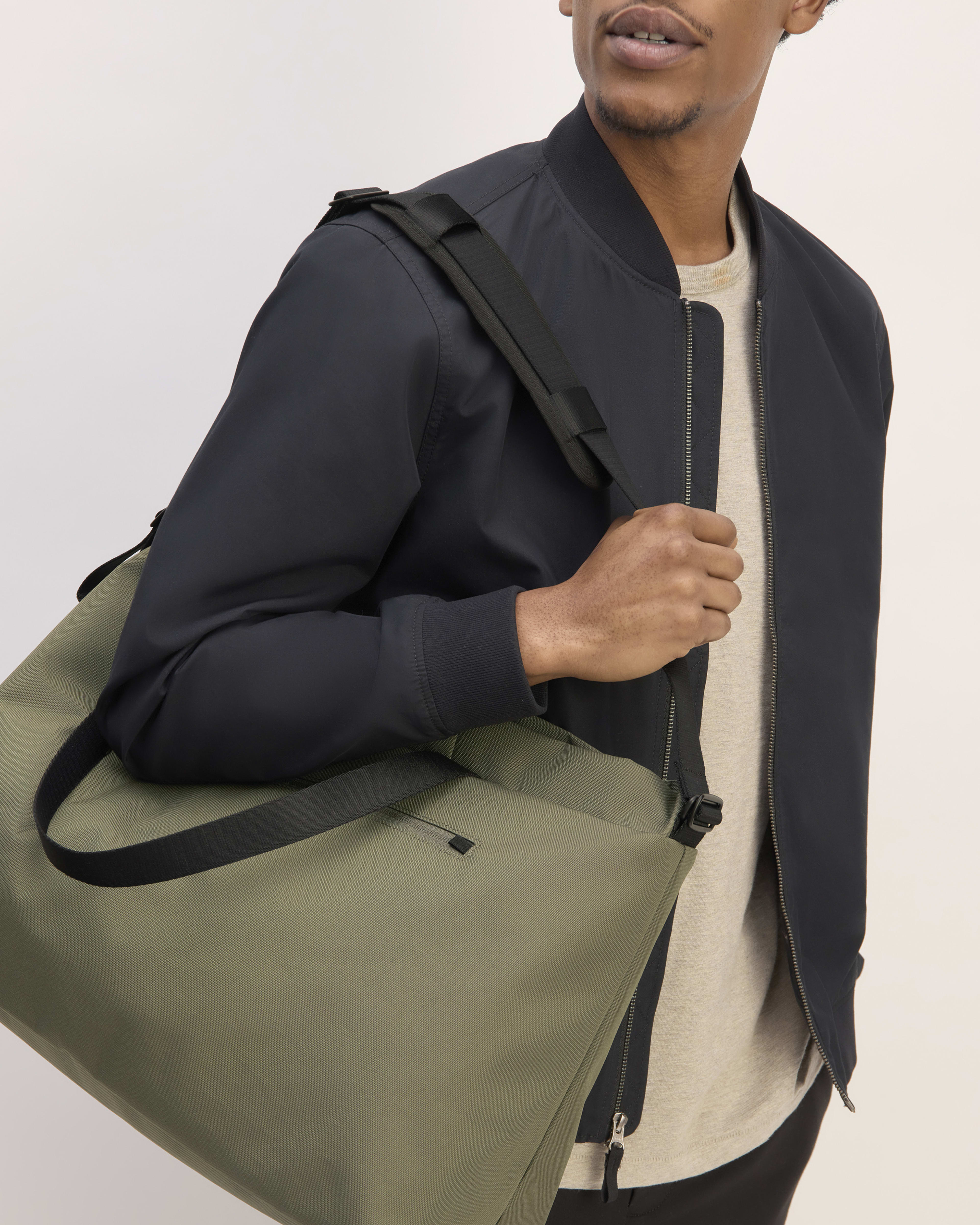 The ReNew Transit Weekender | Kalamata – Everlane