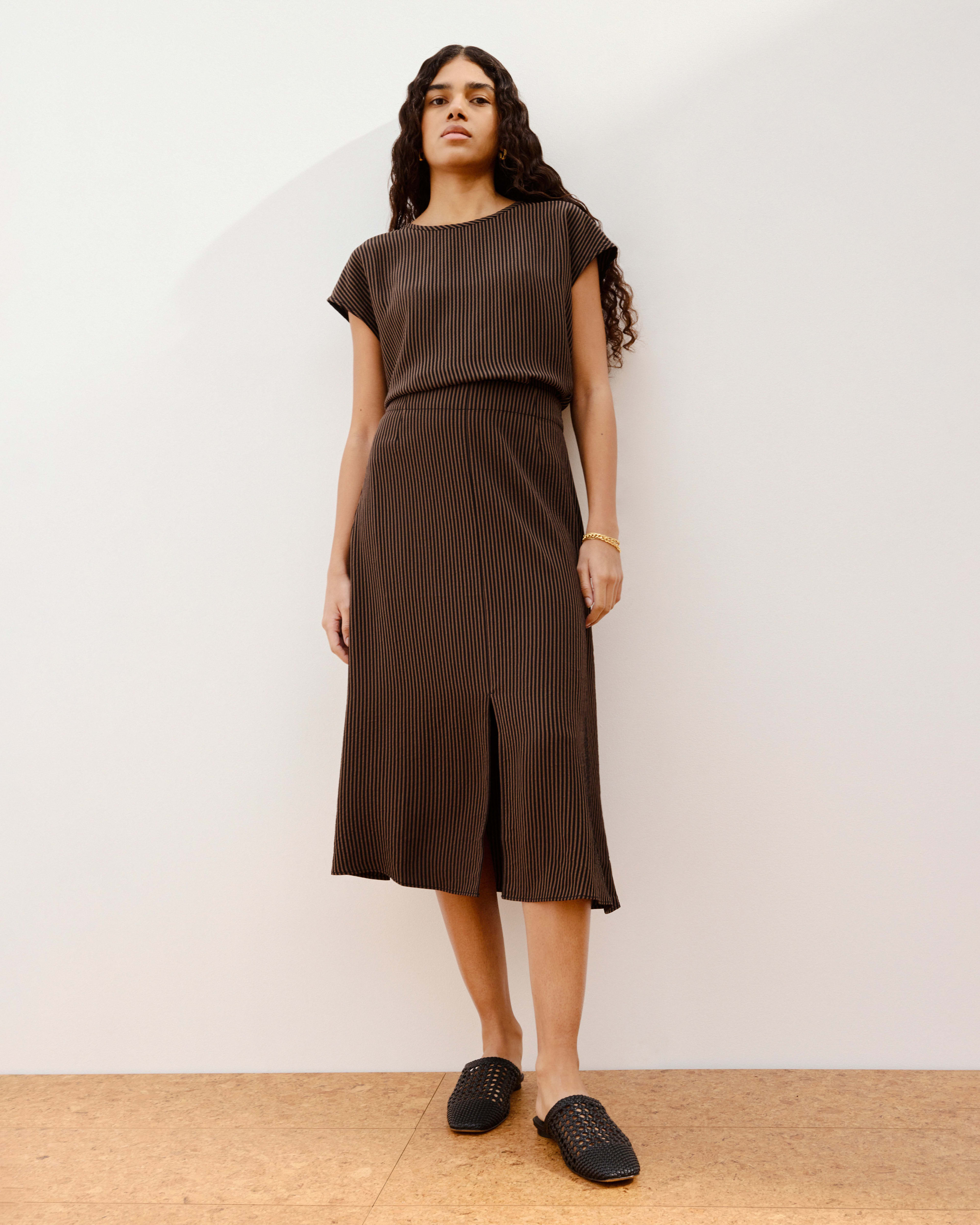 The Mini Jacquard Stripe Slip Skirt | Cocoa / Black – Everlane