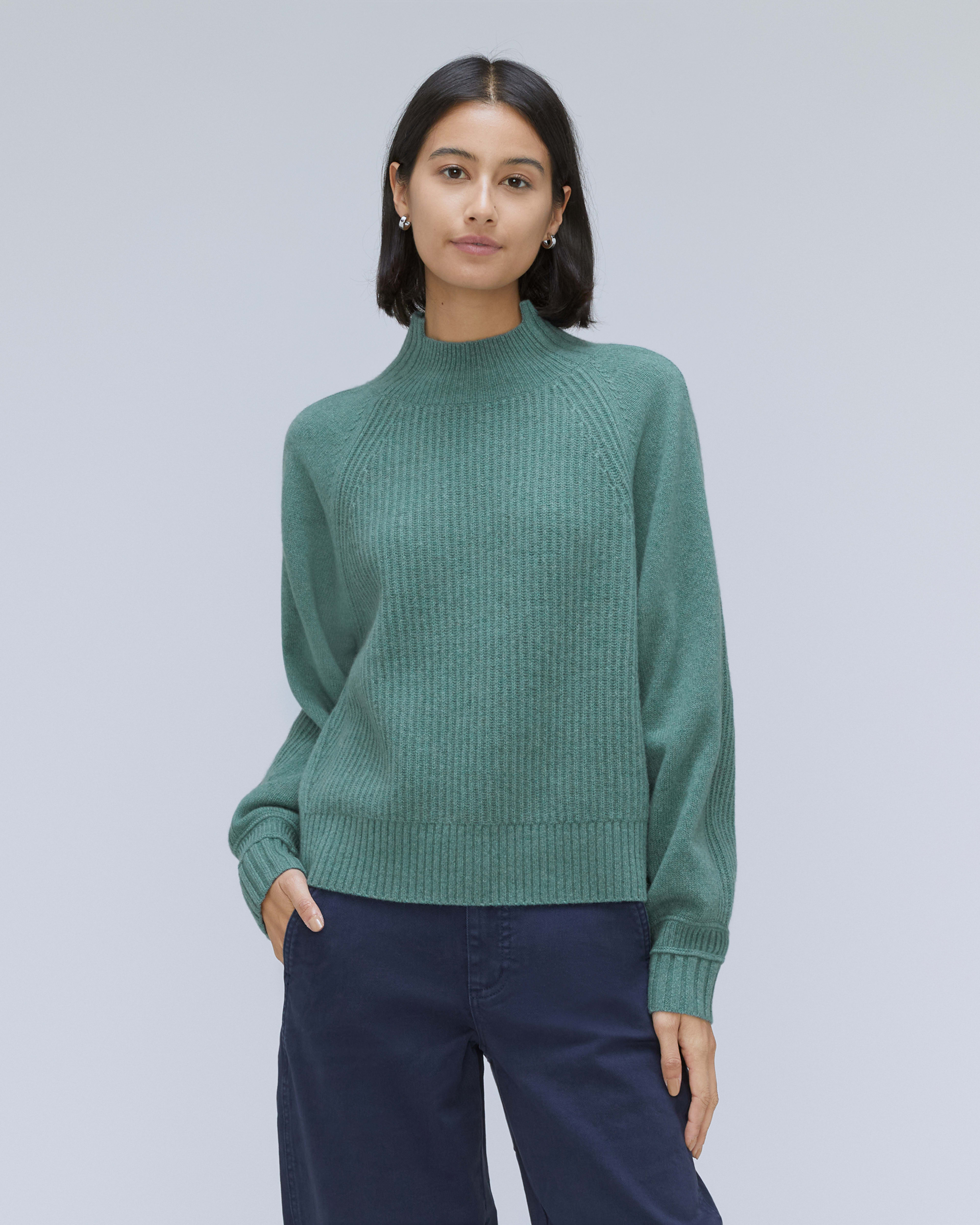 The Cashmere Ribbed Turtleneck Heathered Dusty Aqua – Everlane