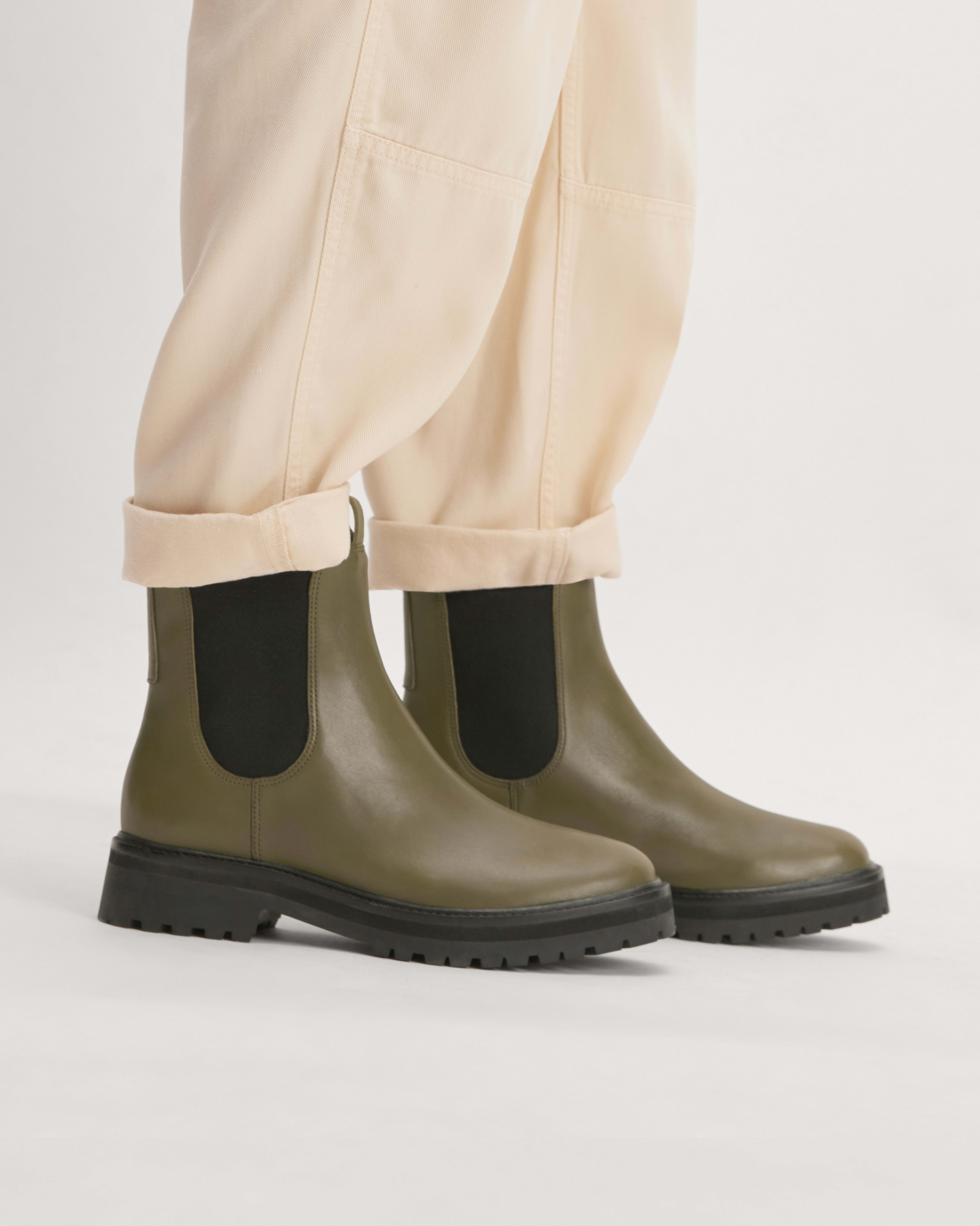 The Lug Chelsea Boot | Beech – Everlane
