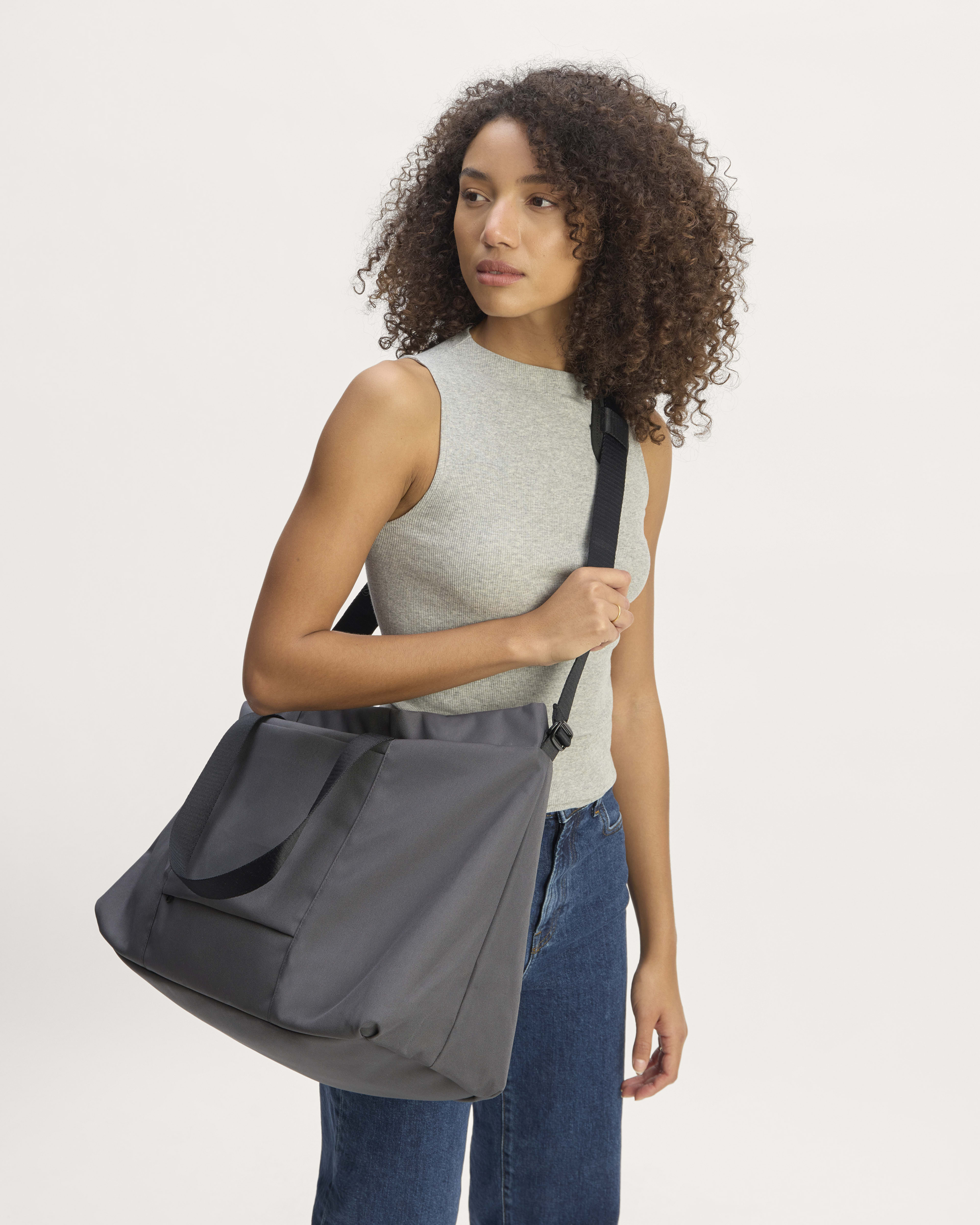 The ReNew Transit Weekender Slate Grey – Everlane
