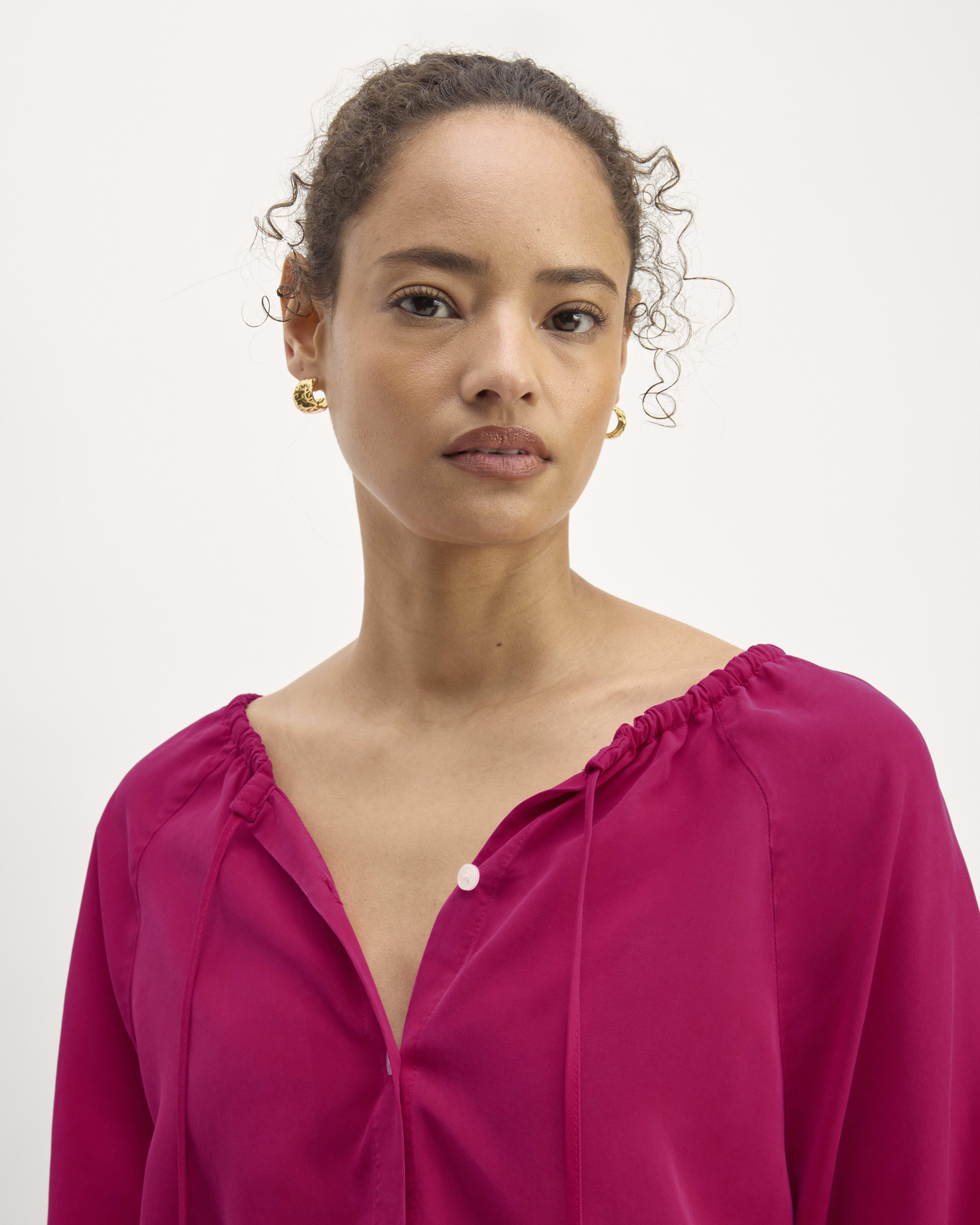 The Gathered Shirt in Butterlite | Red Currant – Everlane