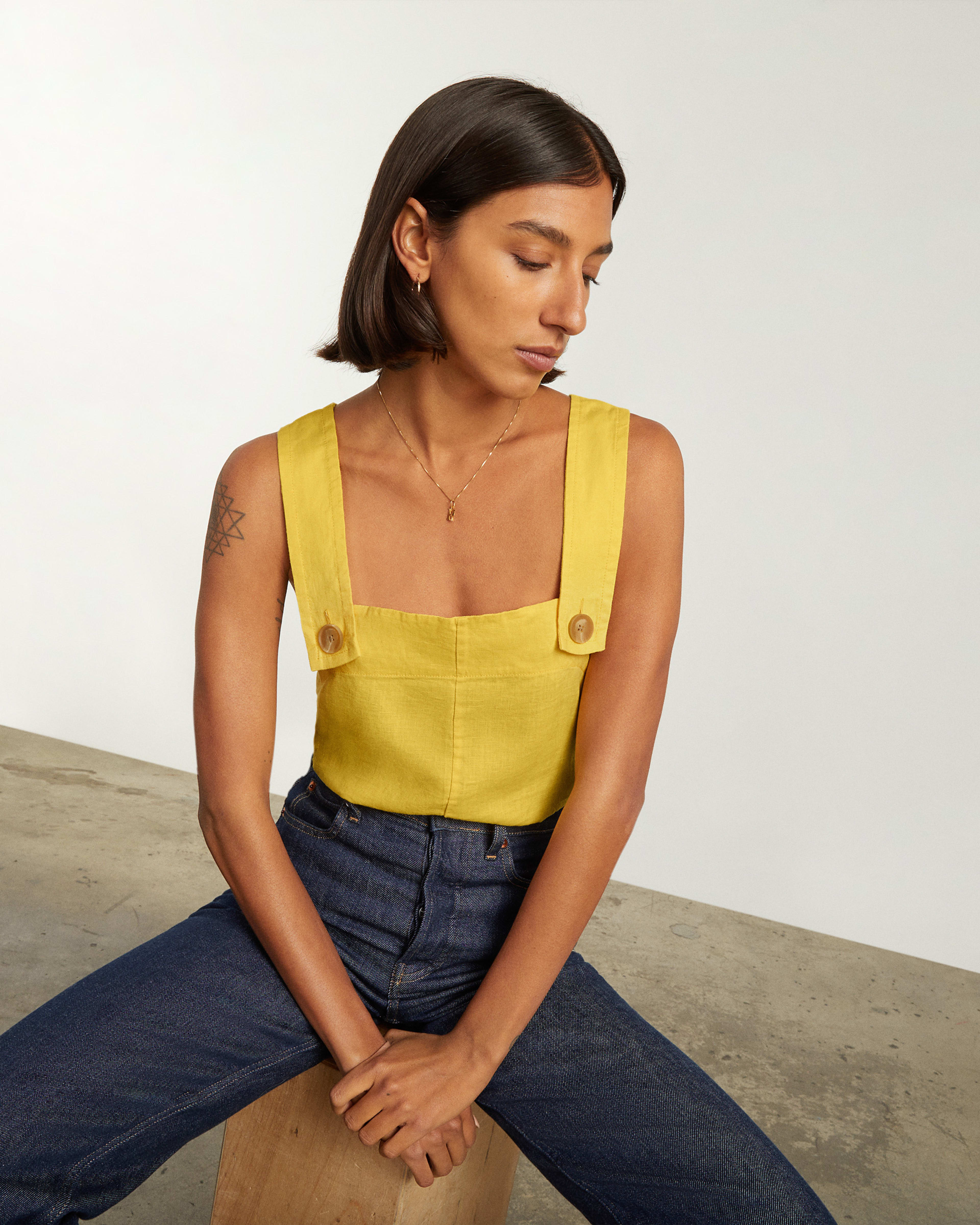 The Apron Linen Tank Super Lemon – Everlane