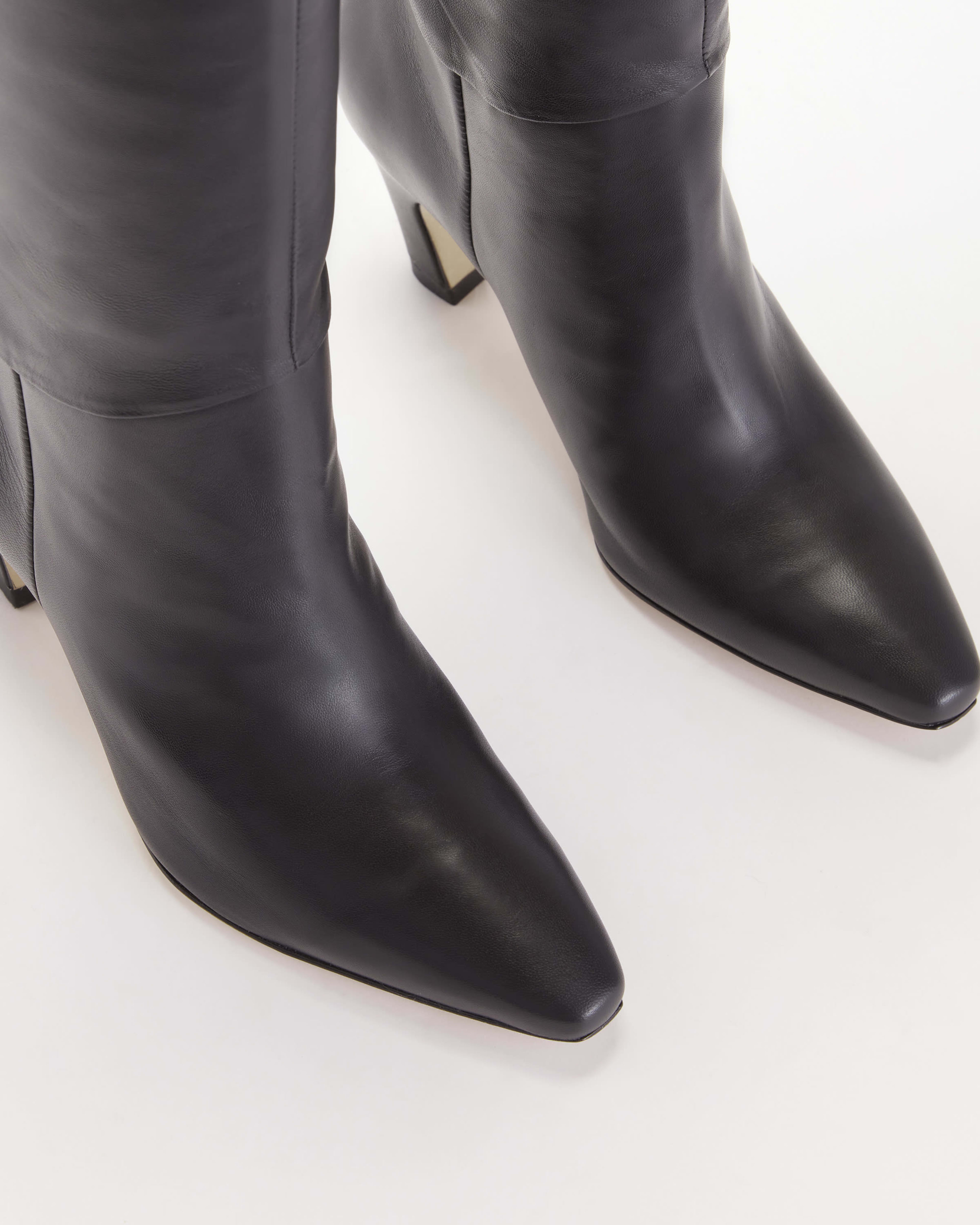The Banana Boot | Black – Everlane