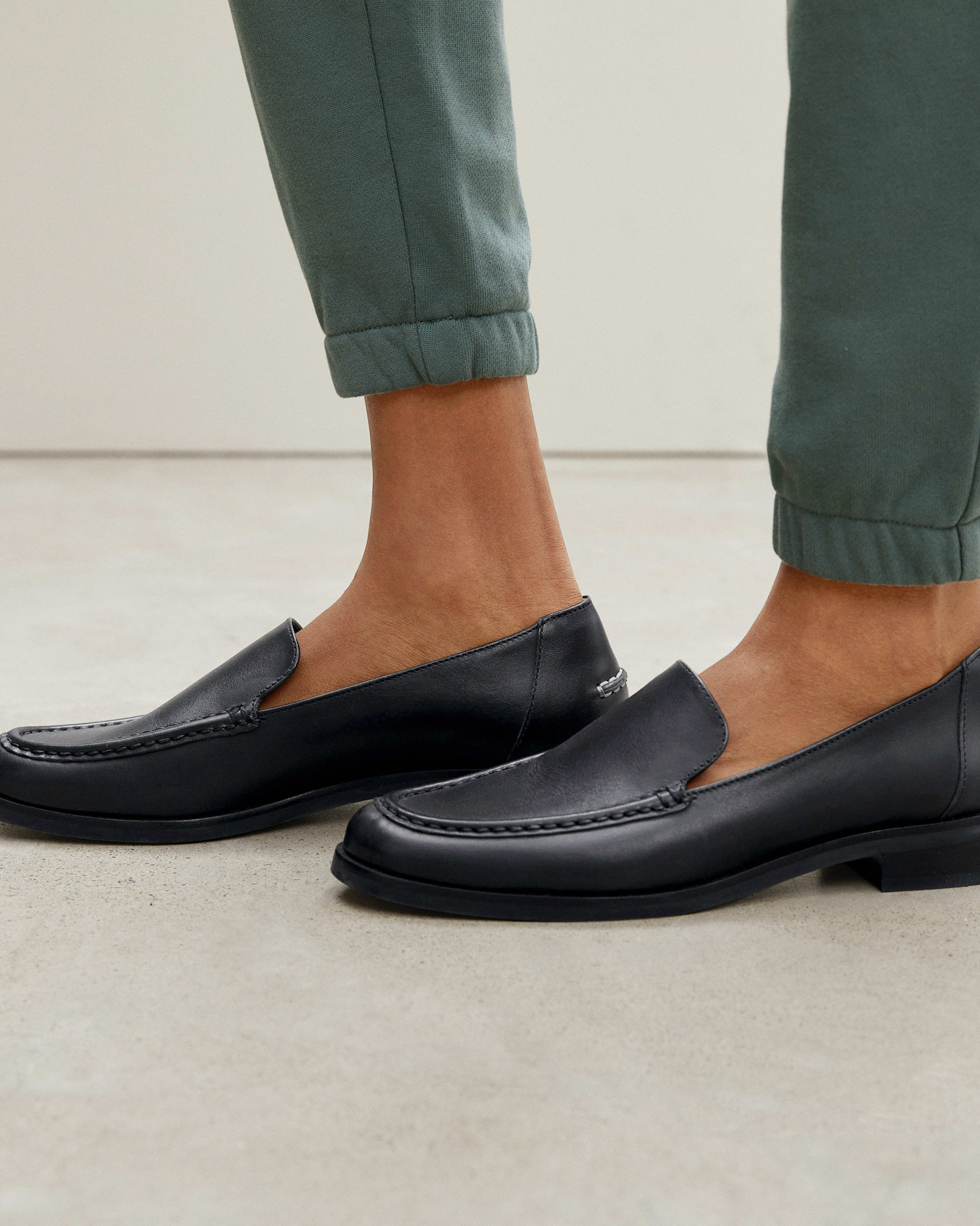 The Modern Loafer Black – Everlane